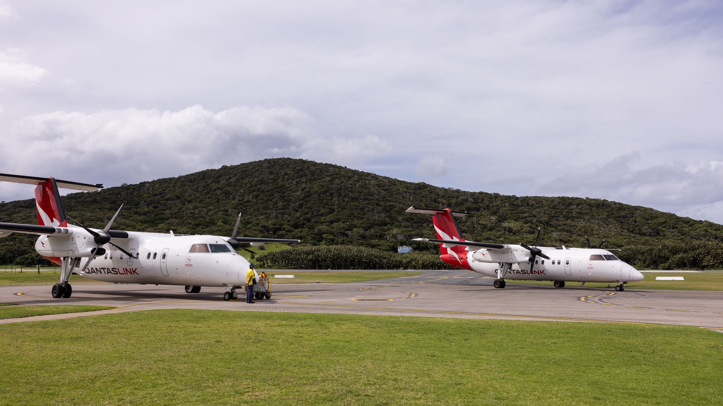 Qantas Retires Q200 And Adds A220s To Coffs Harbour