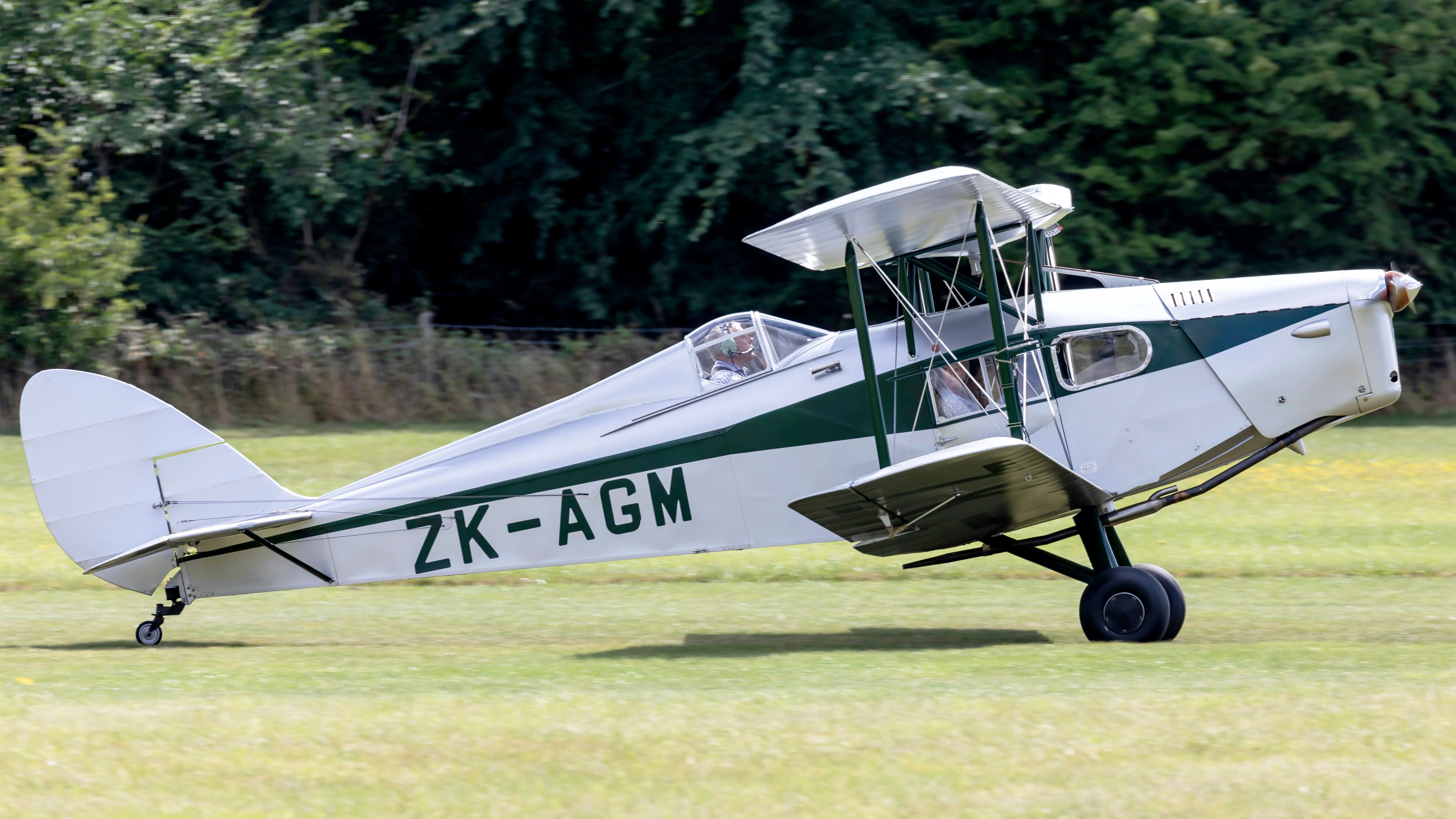 A Closer Look At The De Havilland Fox Moth