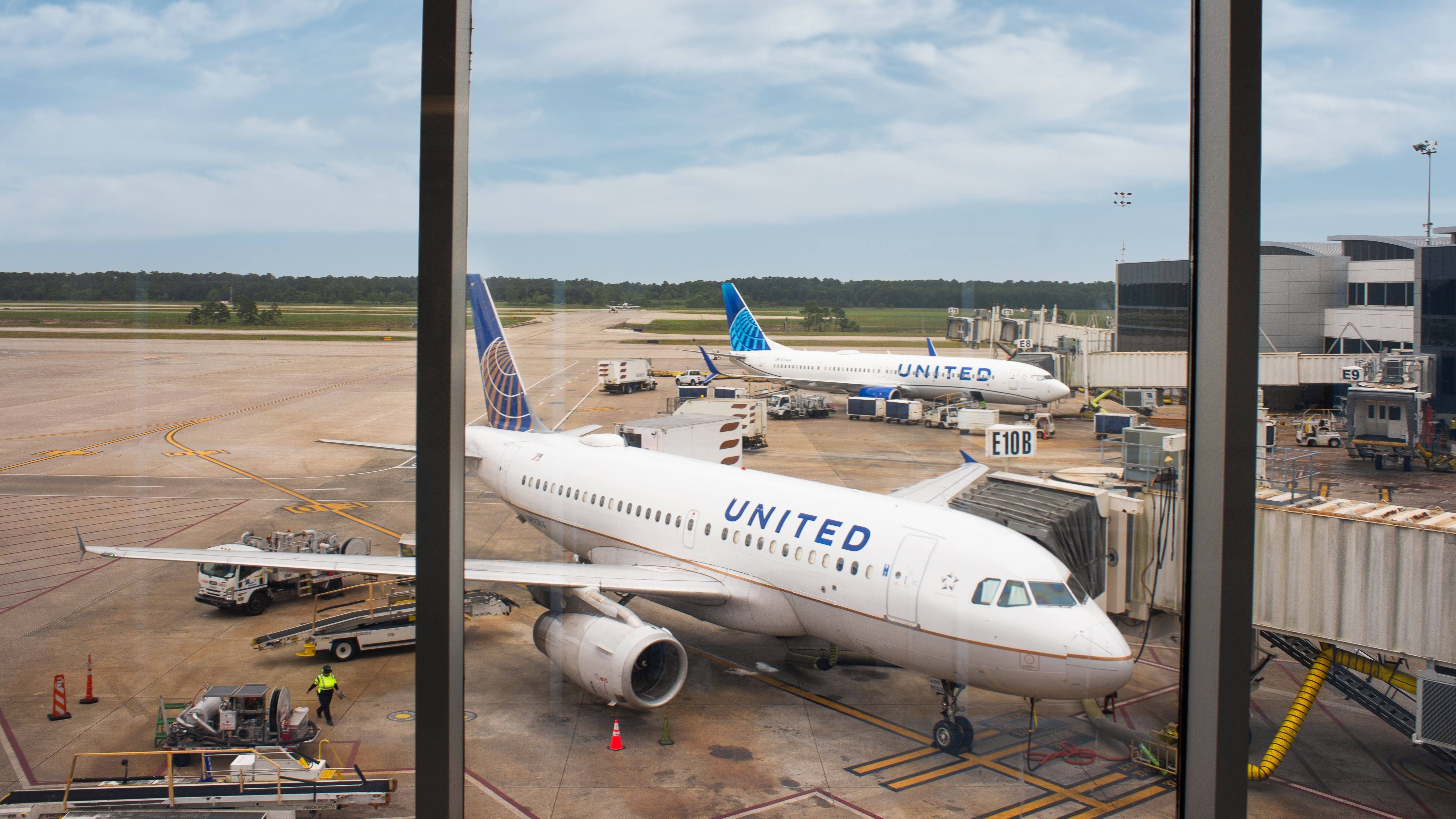 Houston George Bush Intercontinental Airport Preparing To Open Expanded ...