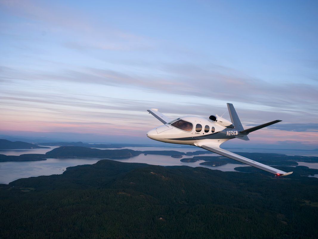 7 Features That Make The Cirrus Vision Jet So Popular