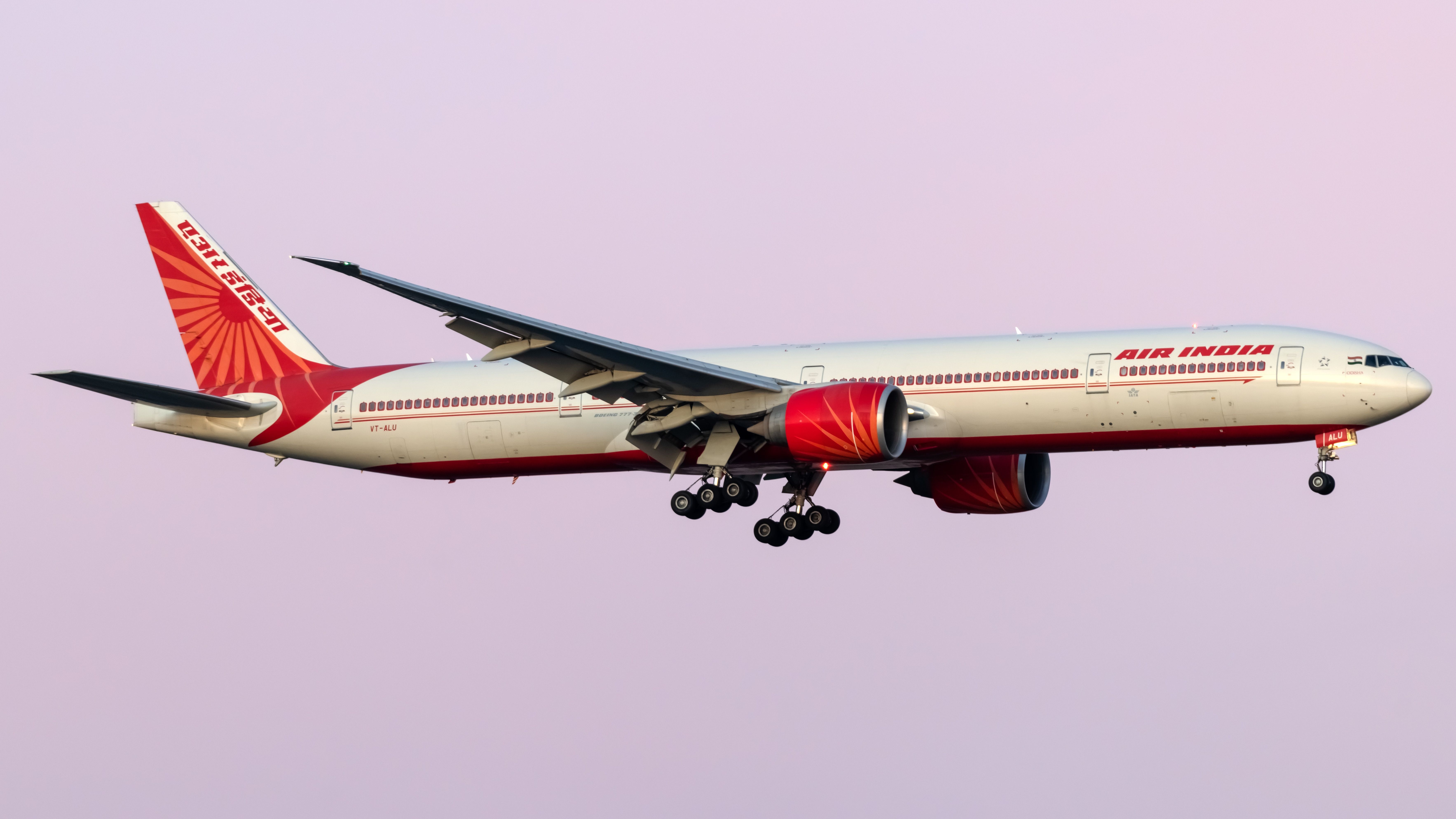 Bomb Threat Prompts New York-Bound Air India Boeing 777-300ER To Return ...