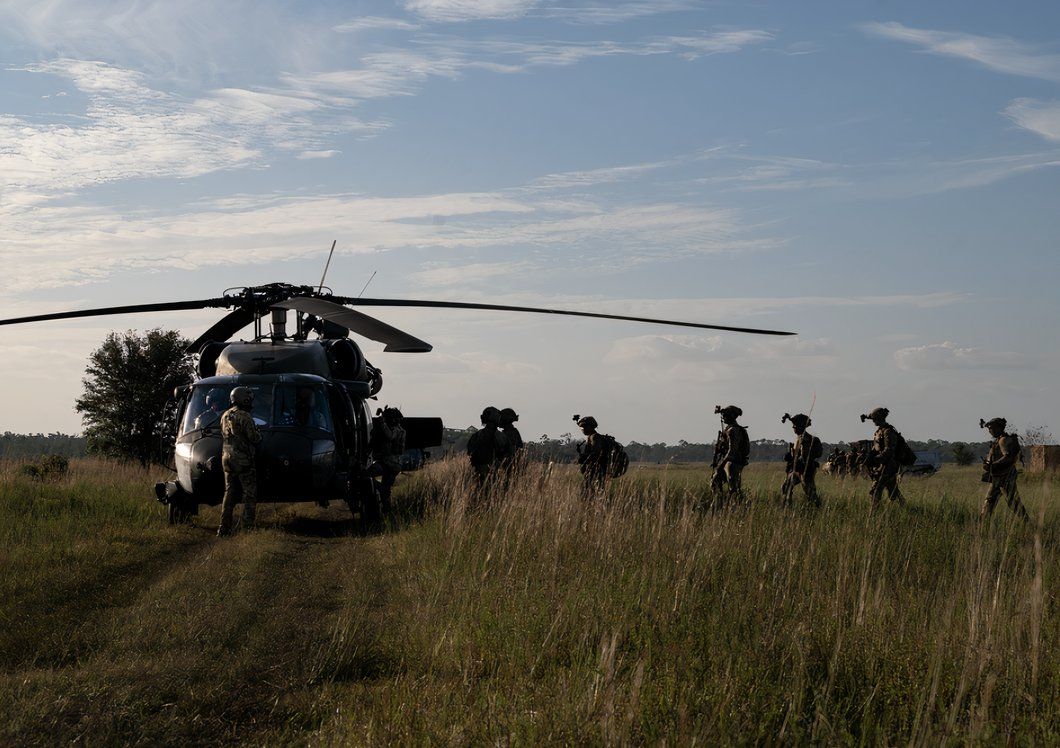 Parachutes Over Florida: US Air Force, Royal Air Force & Royal ...