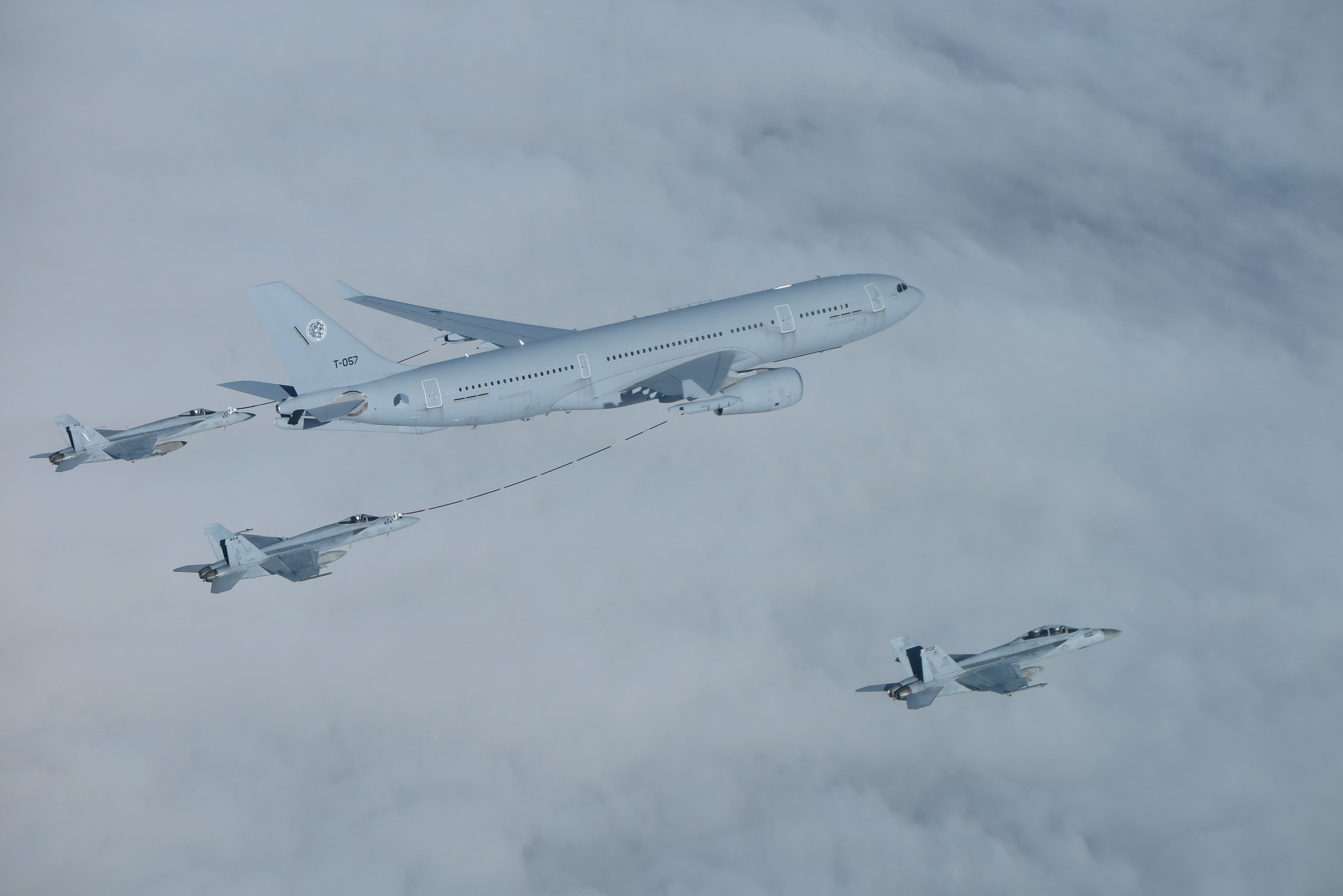 Royal Air Force Voyager "Vespina": 5 Fast Facts On The UK's Version Of ...