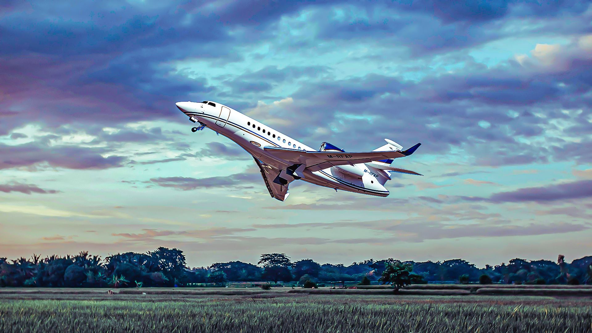 Business Jet Innovation: What Was The First Business Jet With Fly-By ...