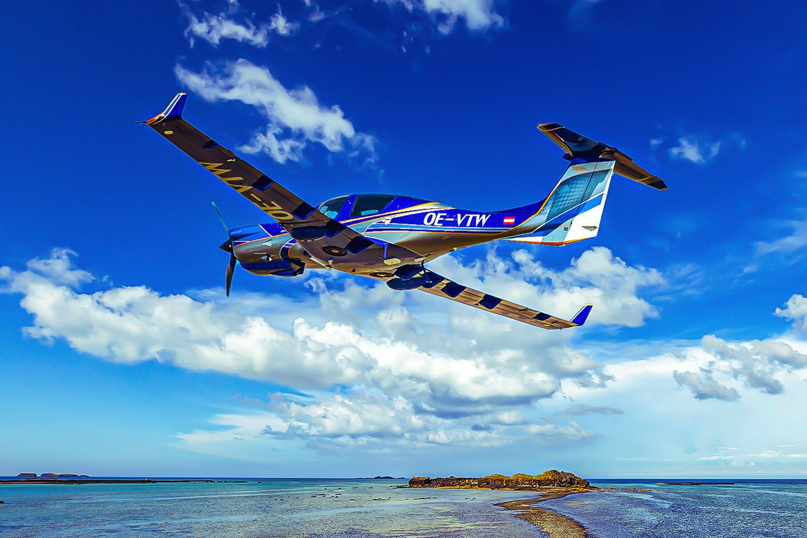 How Much Does A Diamond DA50 RG Cost?