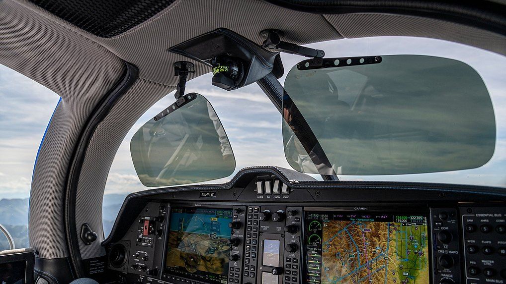 What Makes The Diamond DA50 RG Stand Out?