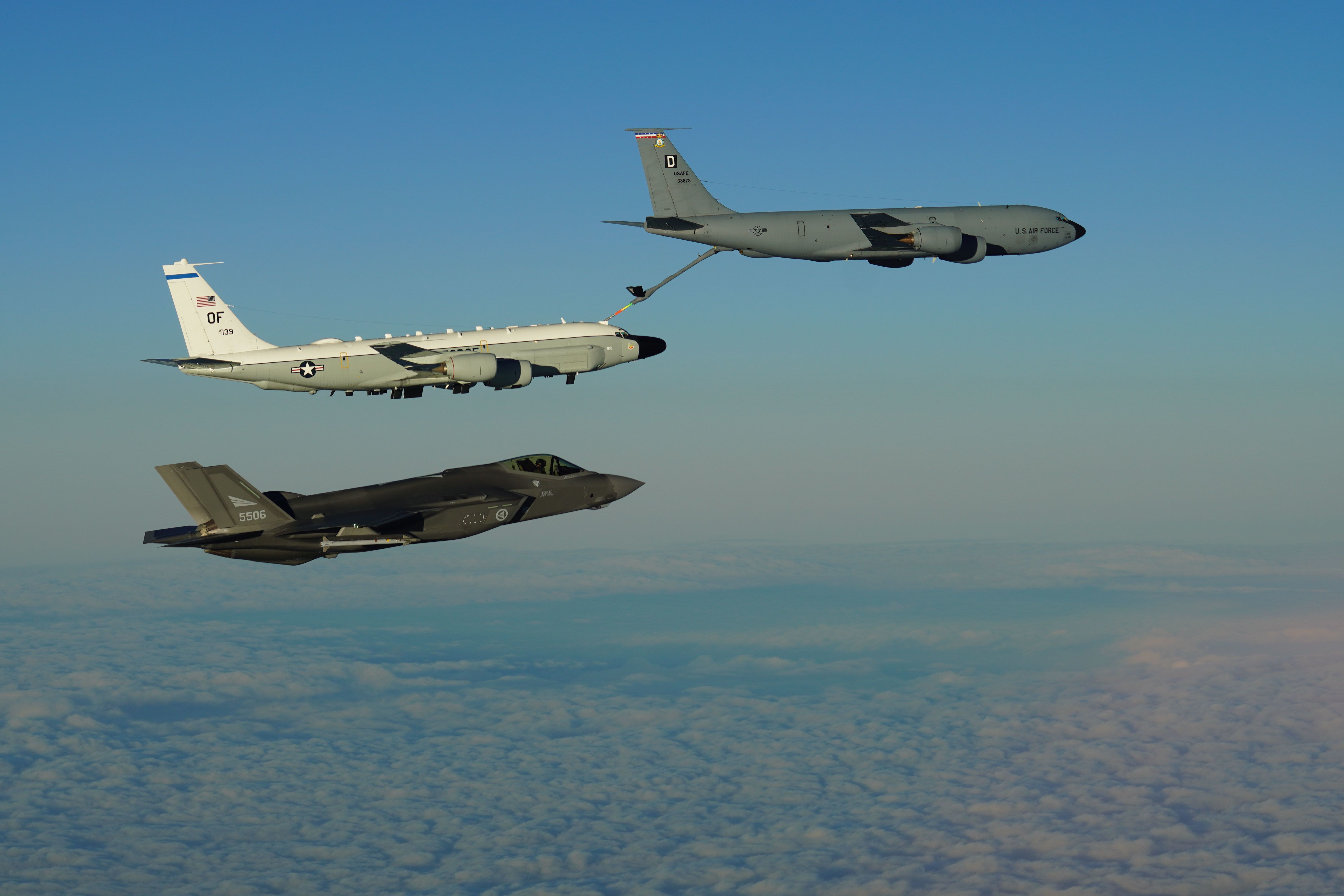 What Is The Top Speed Of The Boeing RC-135 Rivet Joint?