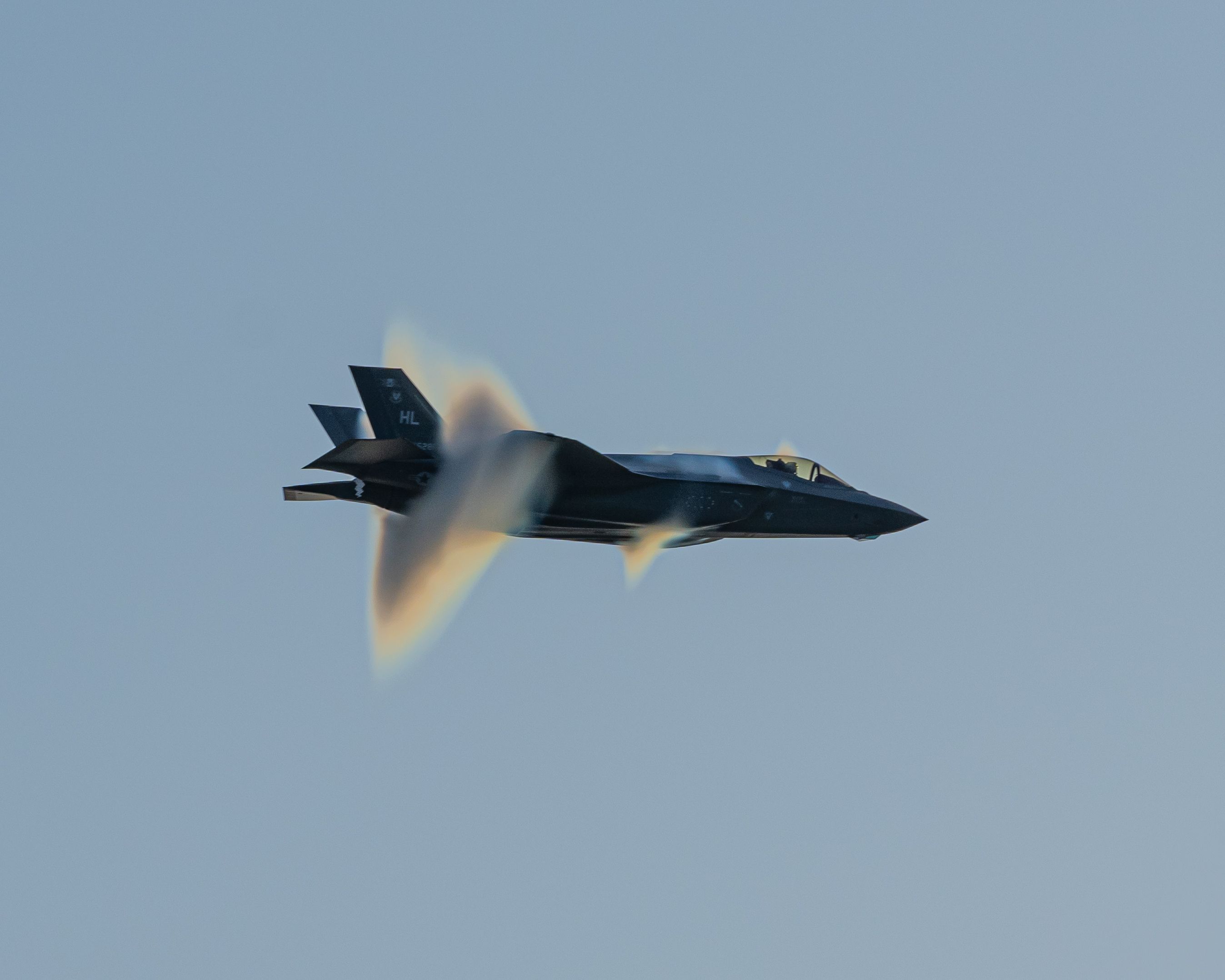 What Causes Fighter Jet Vapor Cones?