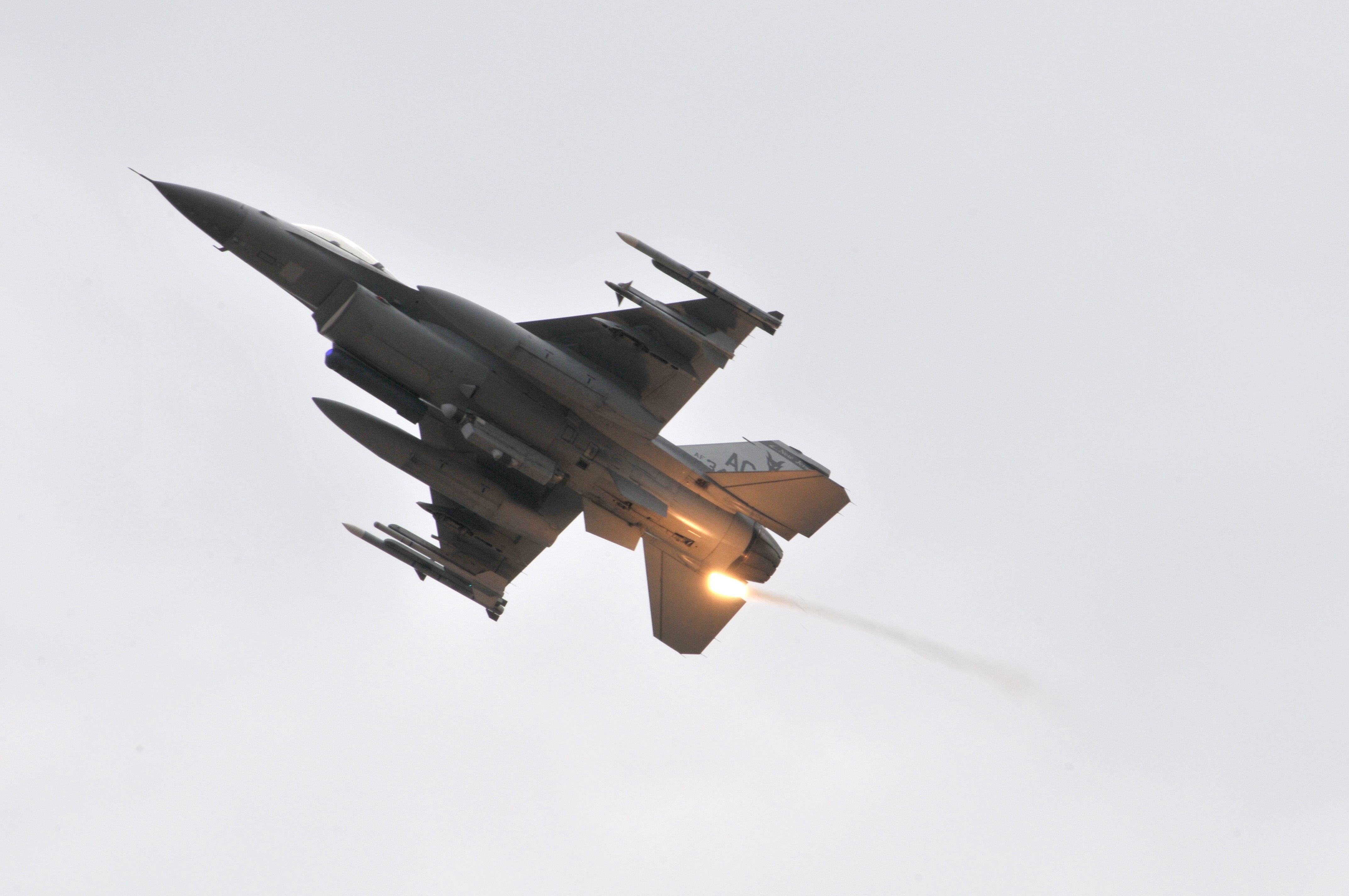 How AI-Controlled Fighter Jets Could Revolutionize Air Combat