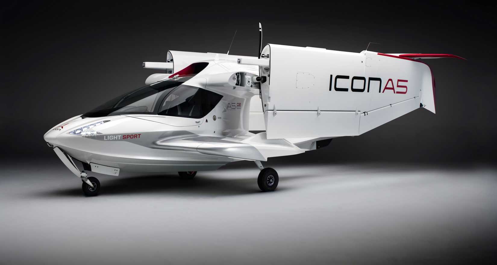 A Closer Look At The Amphibious Icon A5