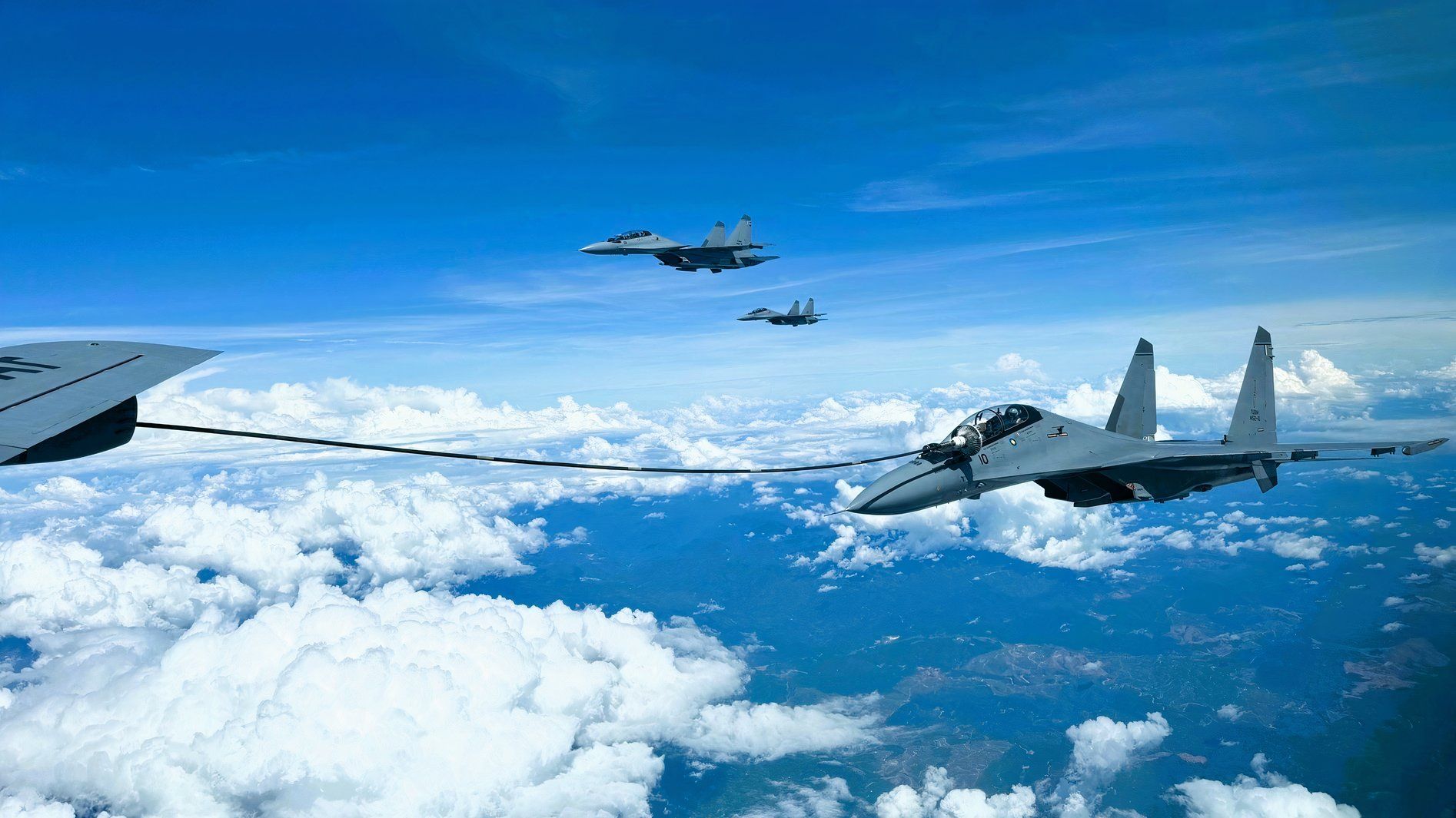 Washington ANG KC-135 Refuels Malaysian Sukhoi Su-30MKM