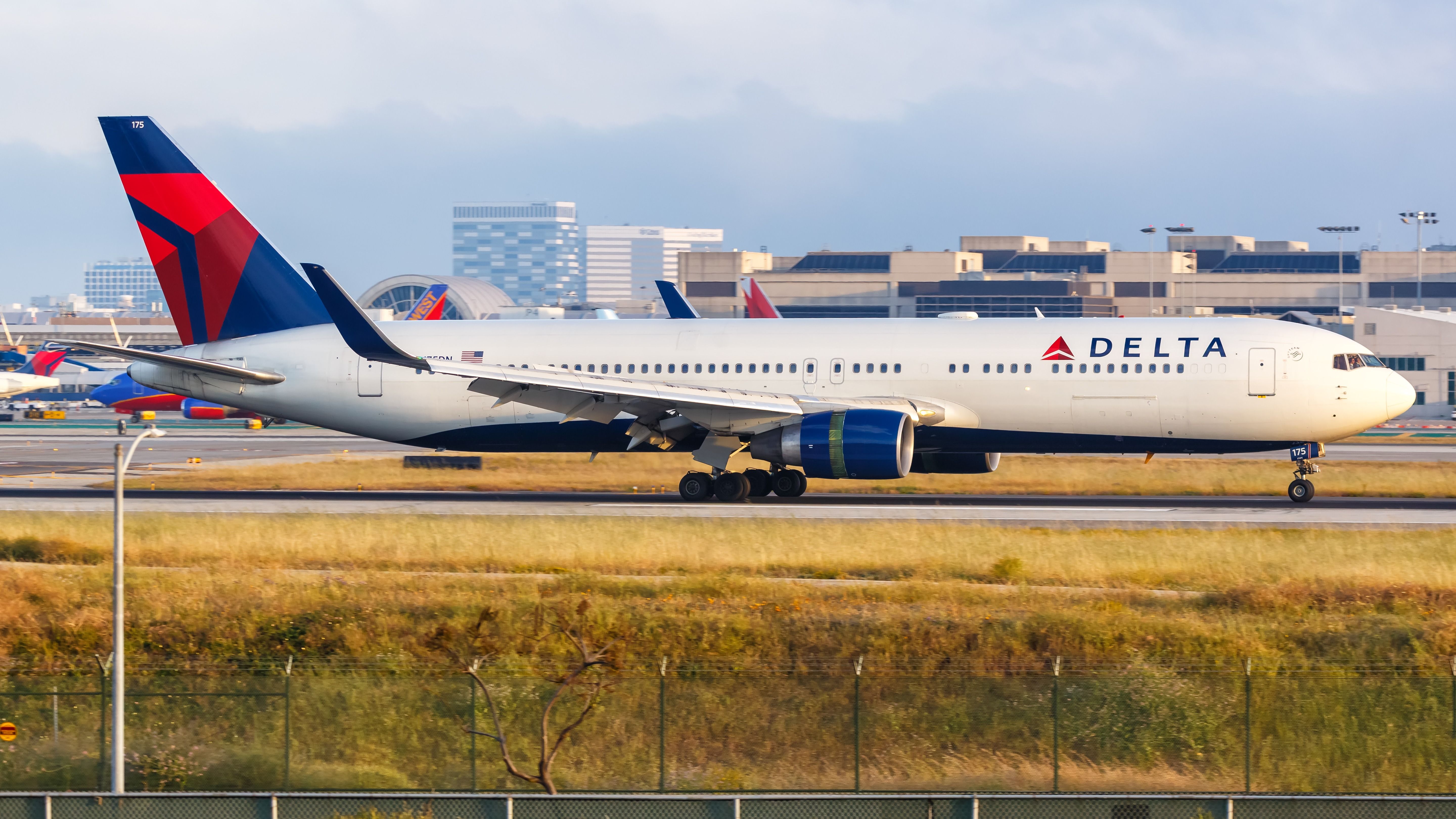Delta Air Lines Introduces New Wine Selections & Seasonal Inflight Menu