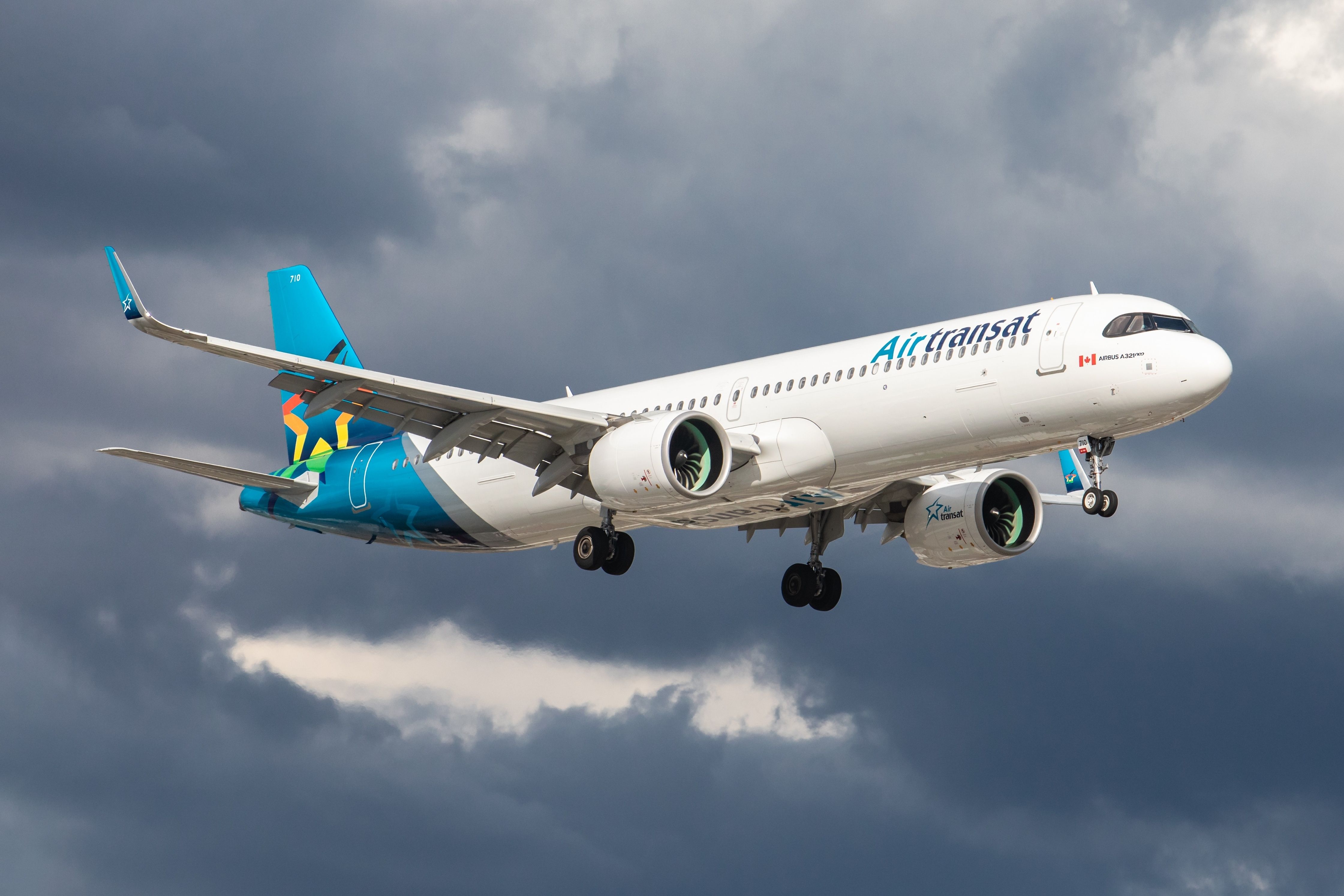 Air Transat expands Florida flights and adds new route to Valencia for ...