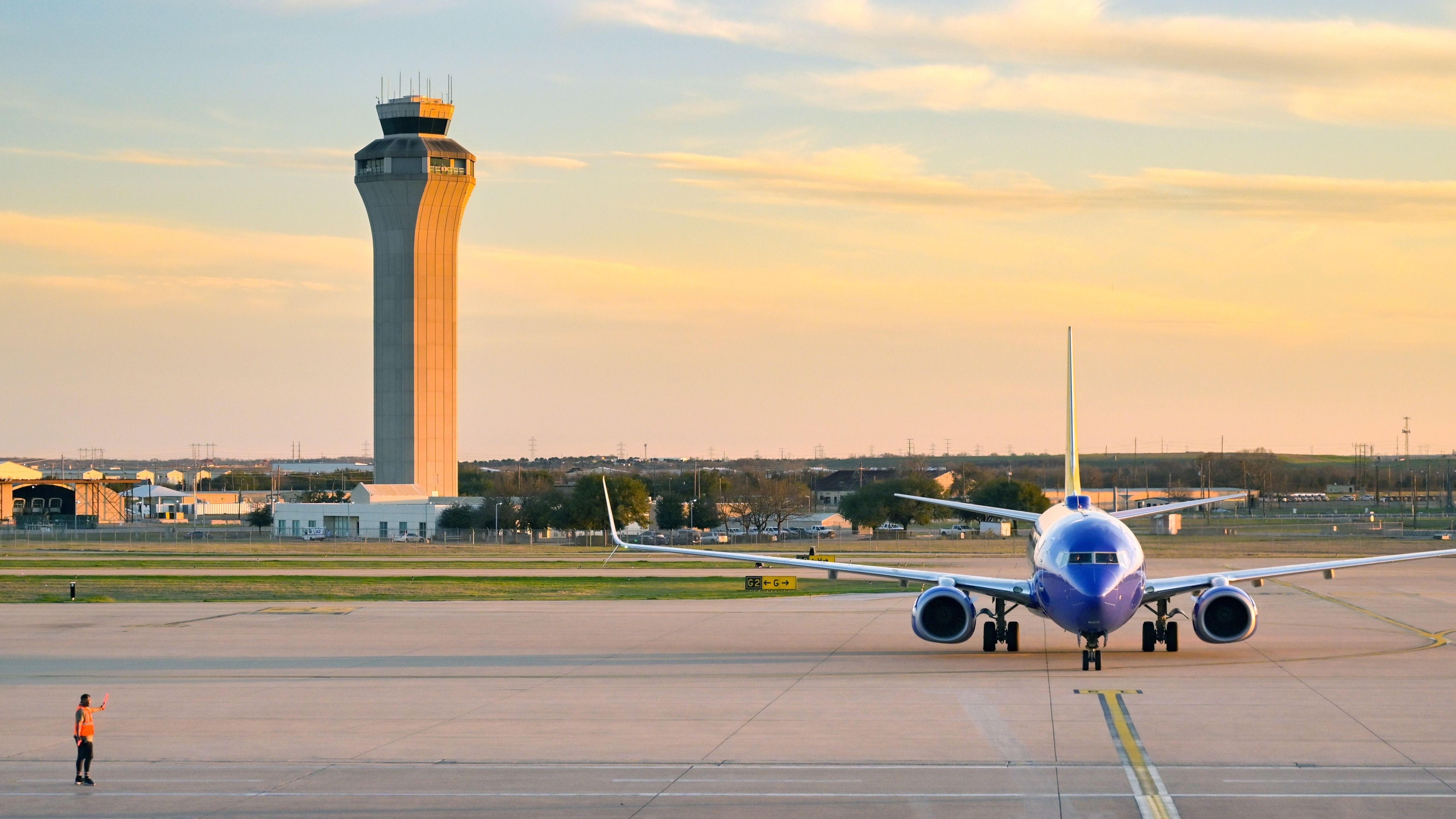 Austin Among Top US Airports Facing Impact From ATC Shortage This ...
