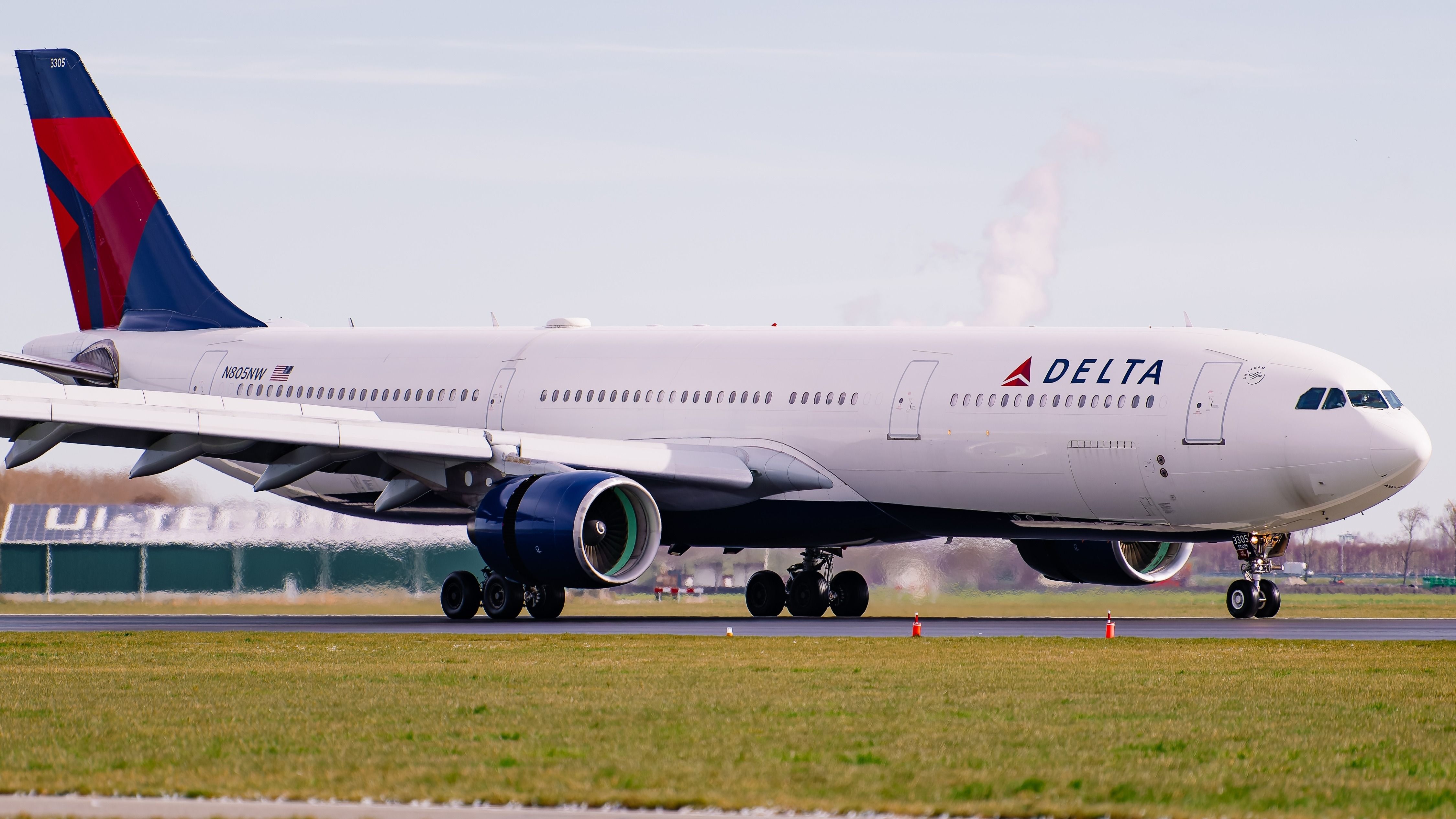 New: Delta Air Lines Updates Tampa-Amsterdam Flights From Seasonal To ...