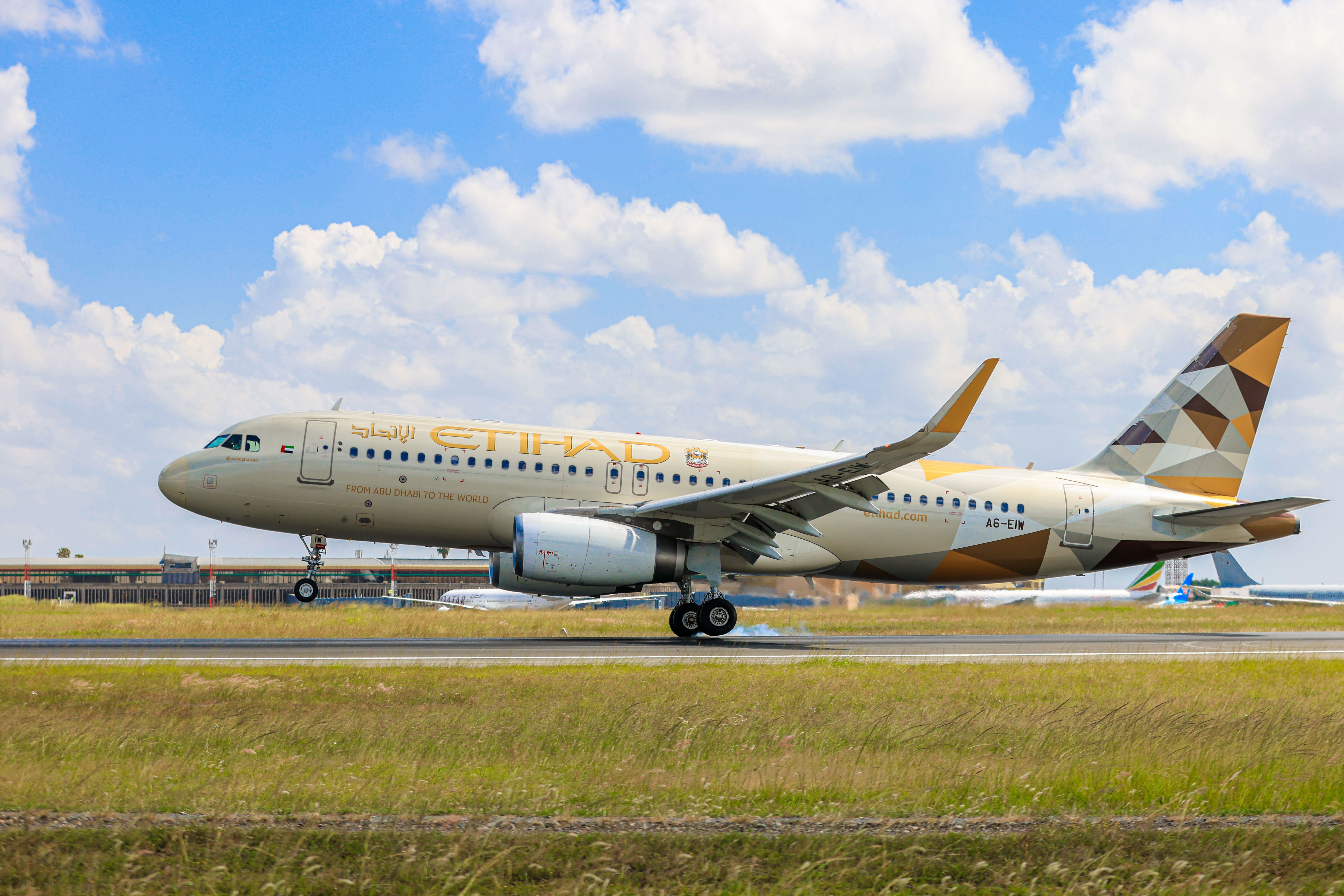 Etihad Airways Launches New Cadet Pilot Scholarship Program For Staff