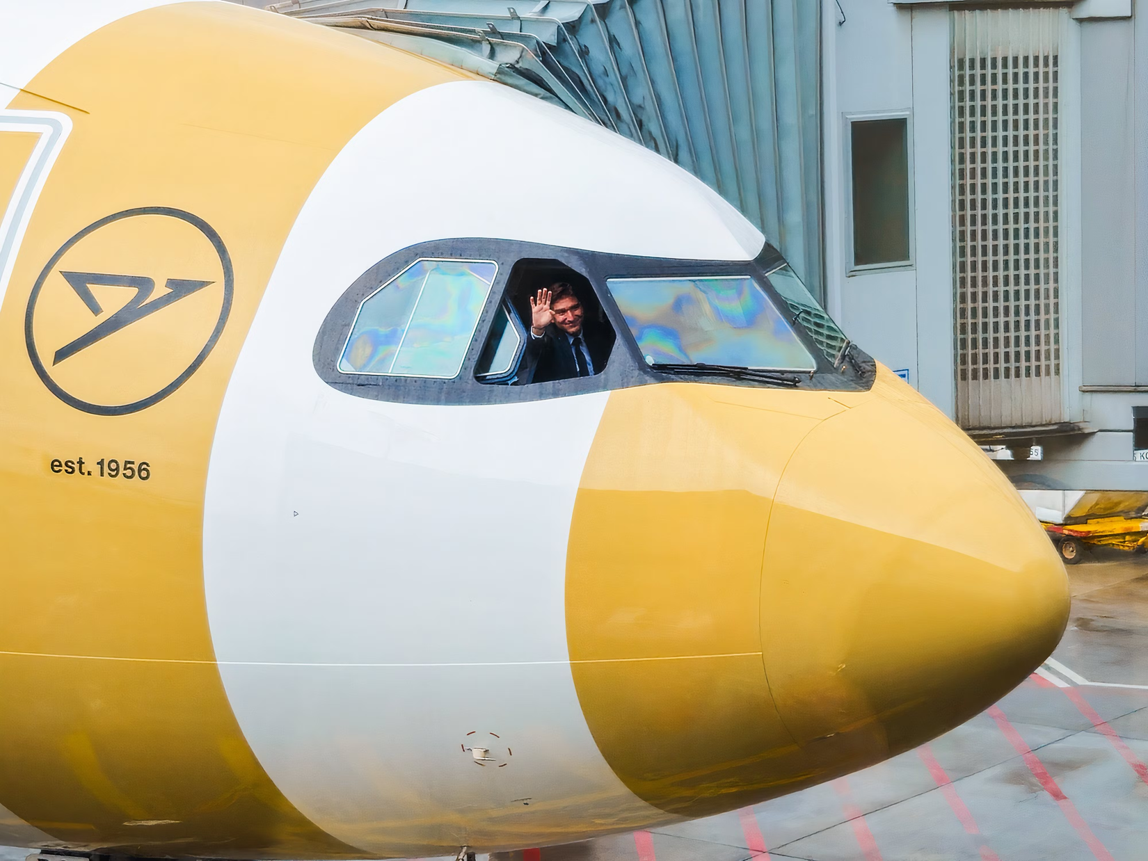 What Kind Of Airline Is Condor?