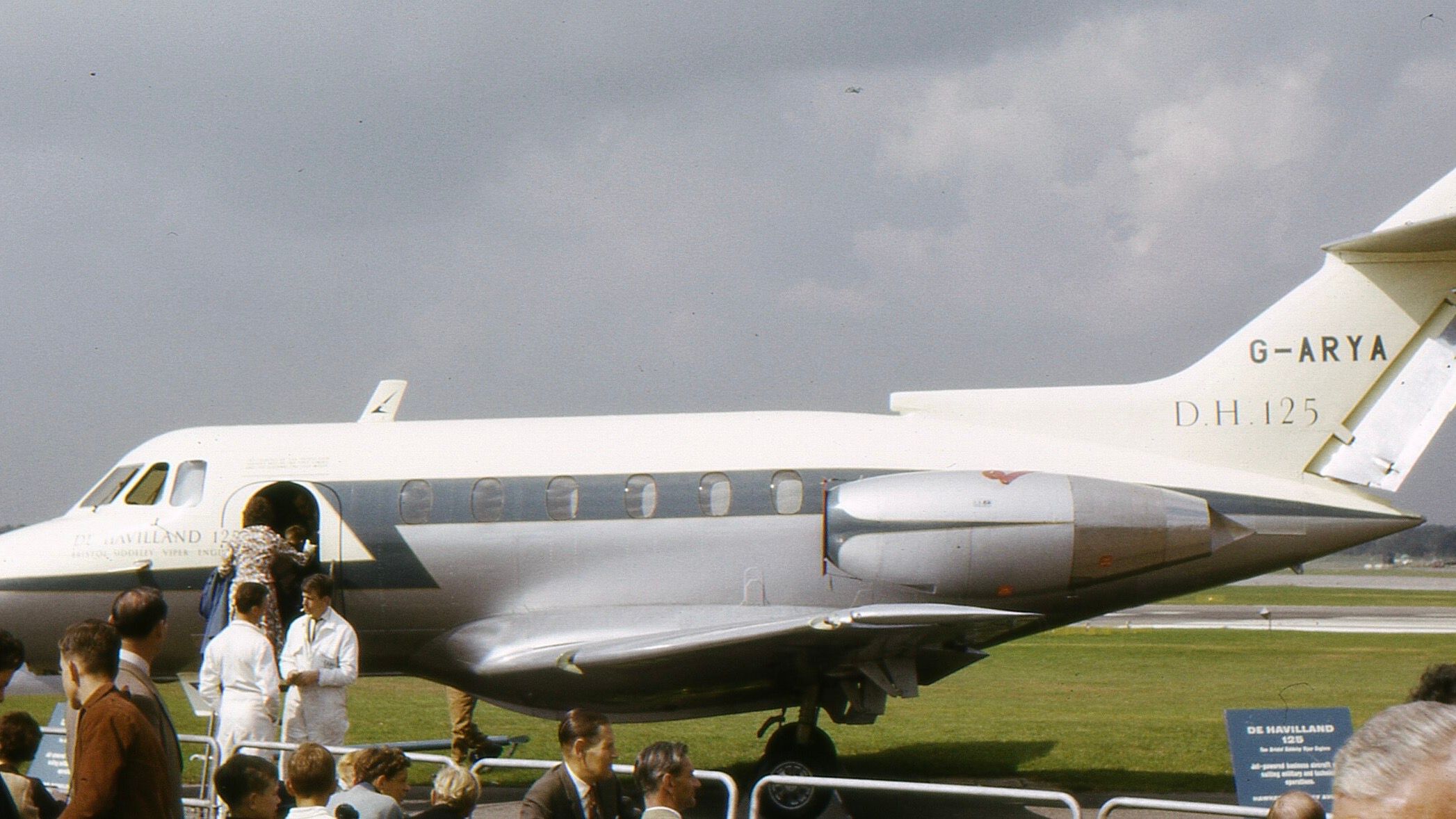 De Havilland's Business Jet: A Closer Look At The DH.125
