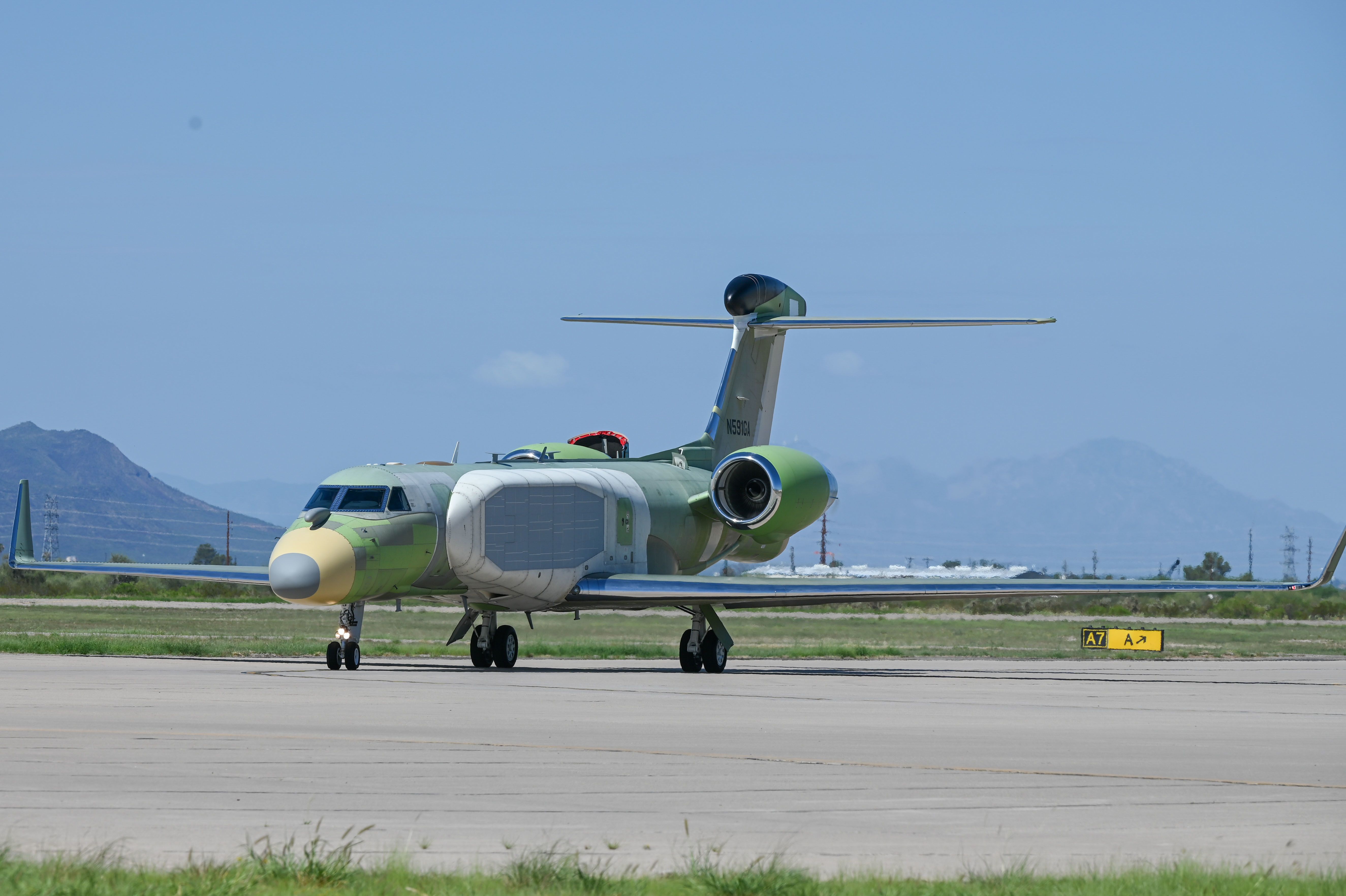 5 Ways The USAF EA-37B Compass Call Is A Game Changer In Electronic ...