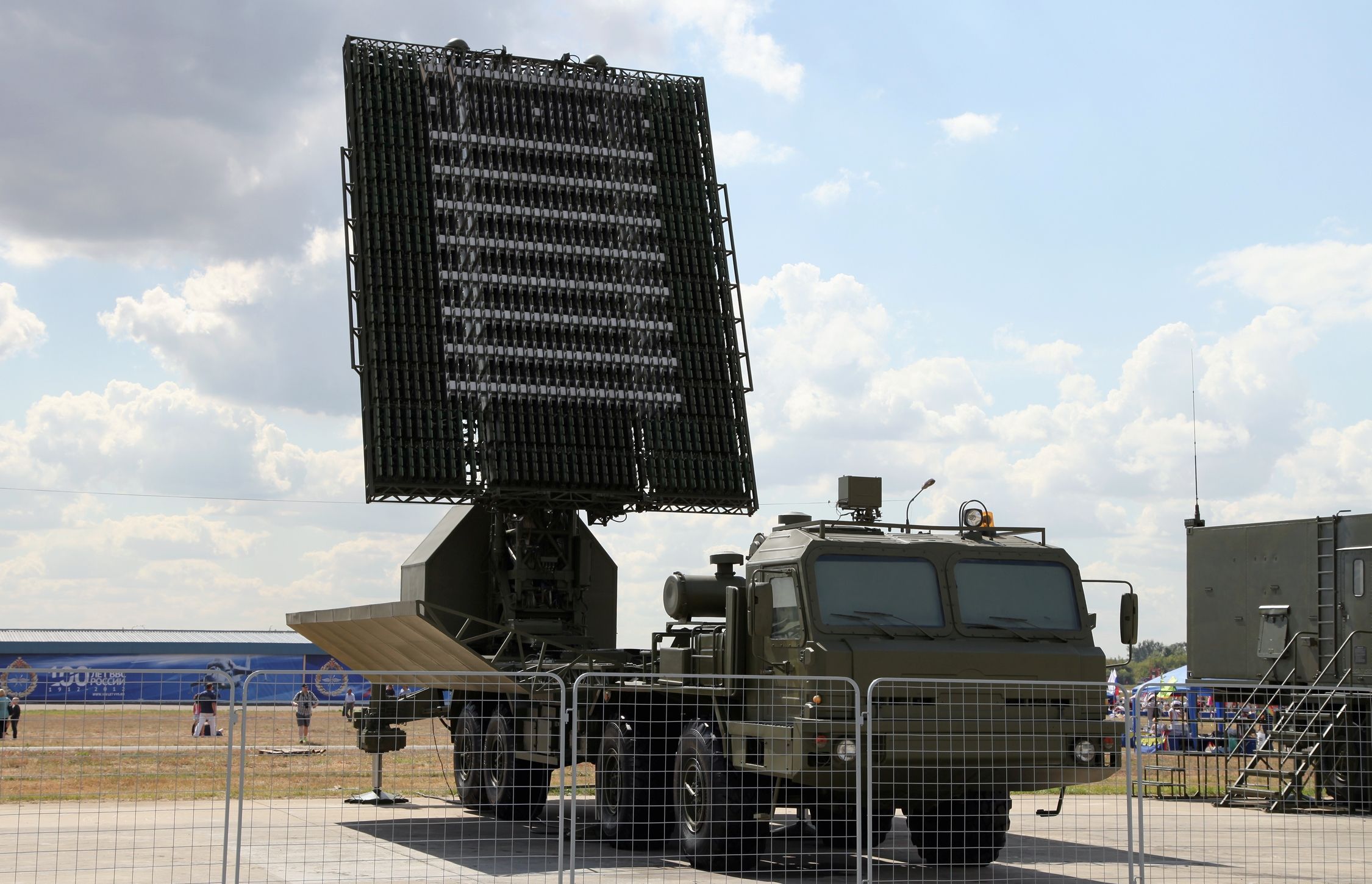 How Does Russia's $100 Million Nebo-M Counter-Stealth Radar Work?