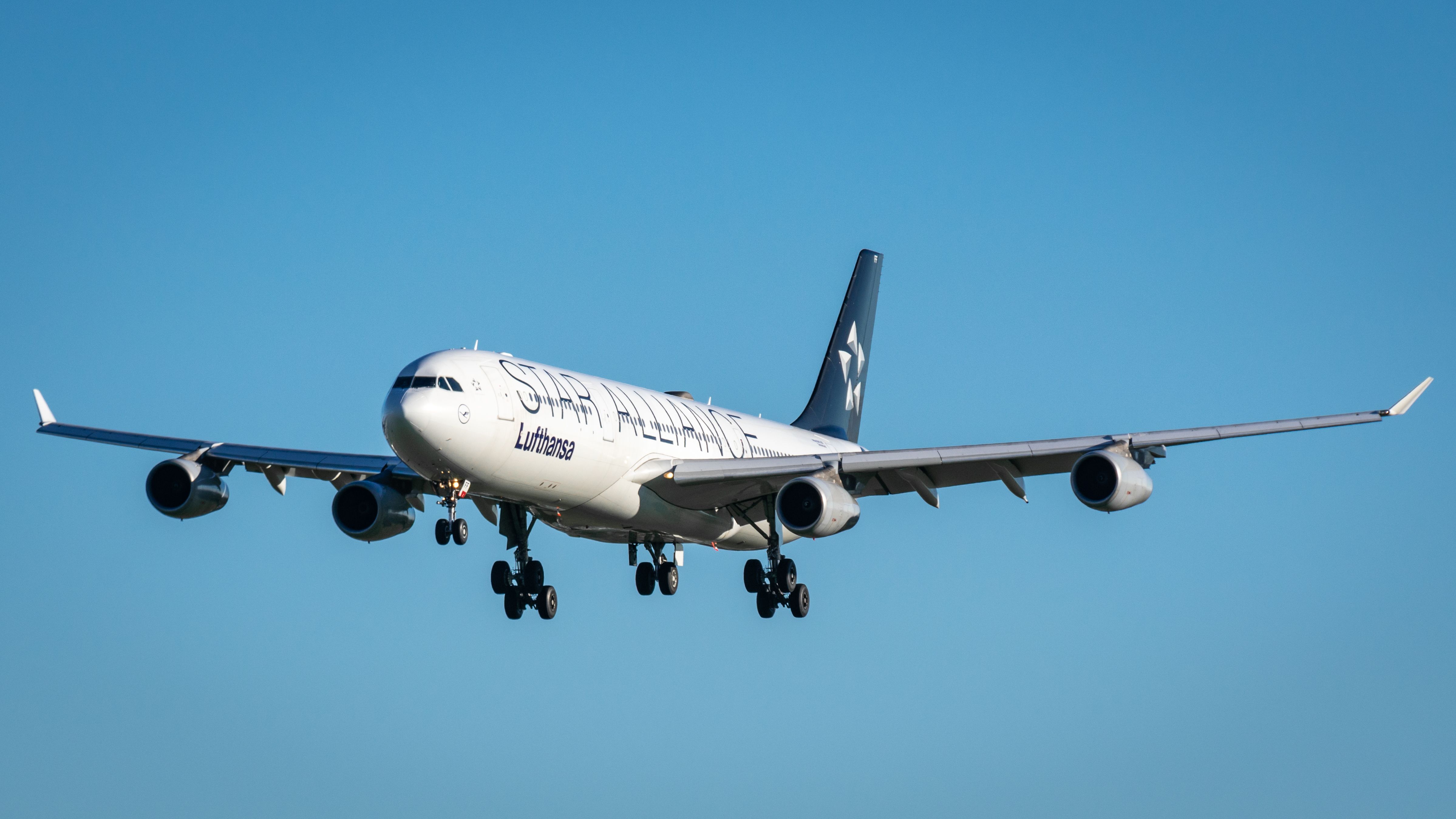 Airbus A340 - Overview | Simple Flying