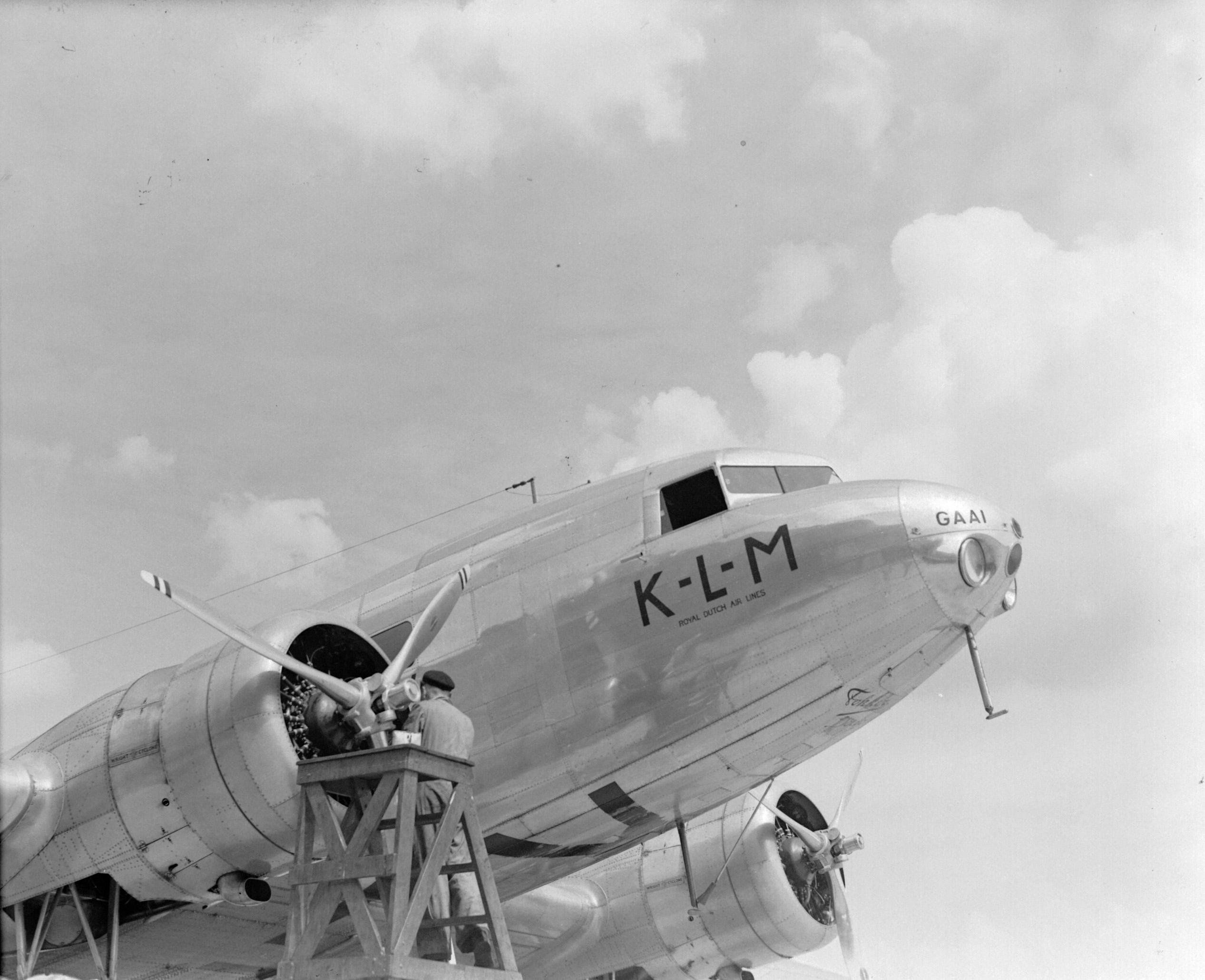 What Airlines Operated The World's Only DC-1?