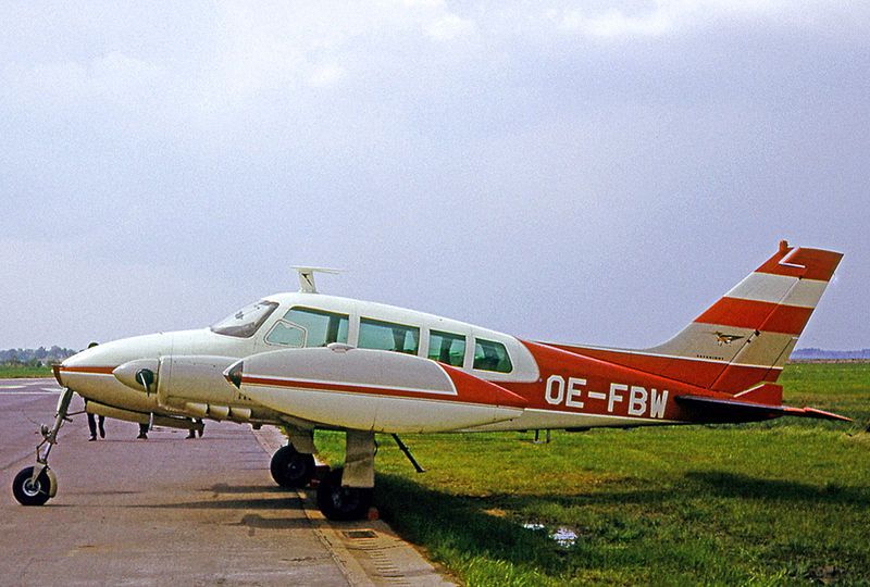 A Look At The Powerful Cessna 320 Skynight