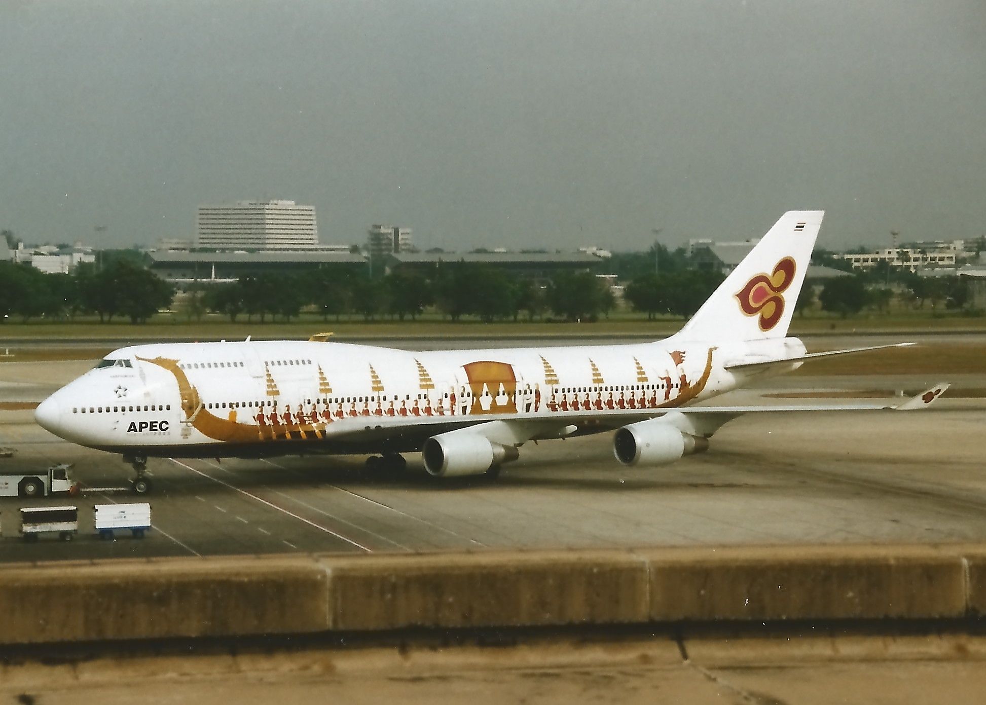 5 Boeing 747 Special Liveries & The Stories Behind Them