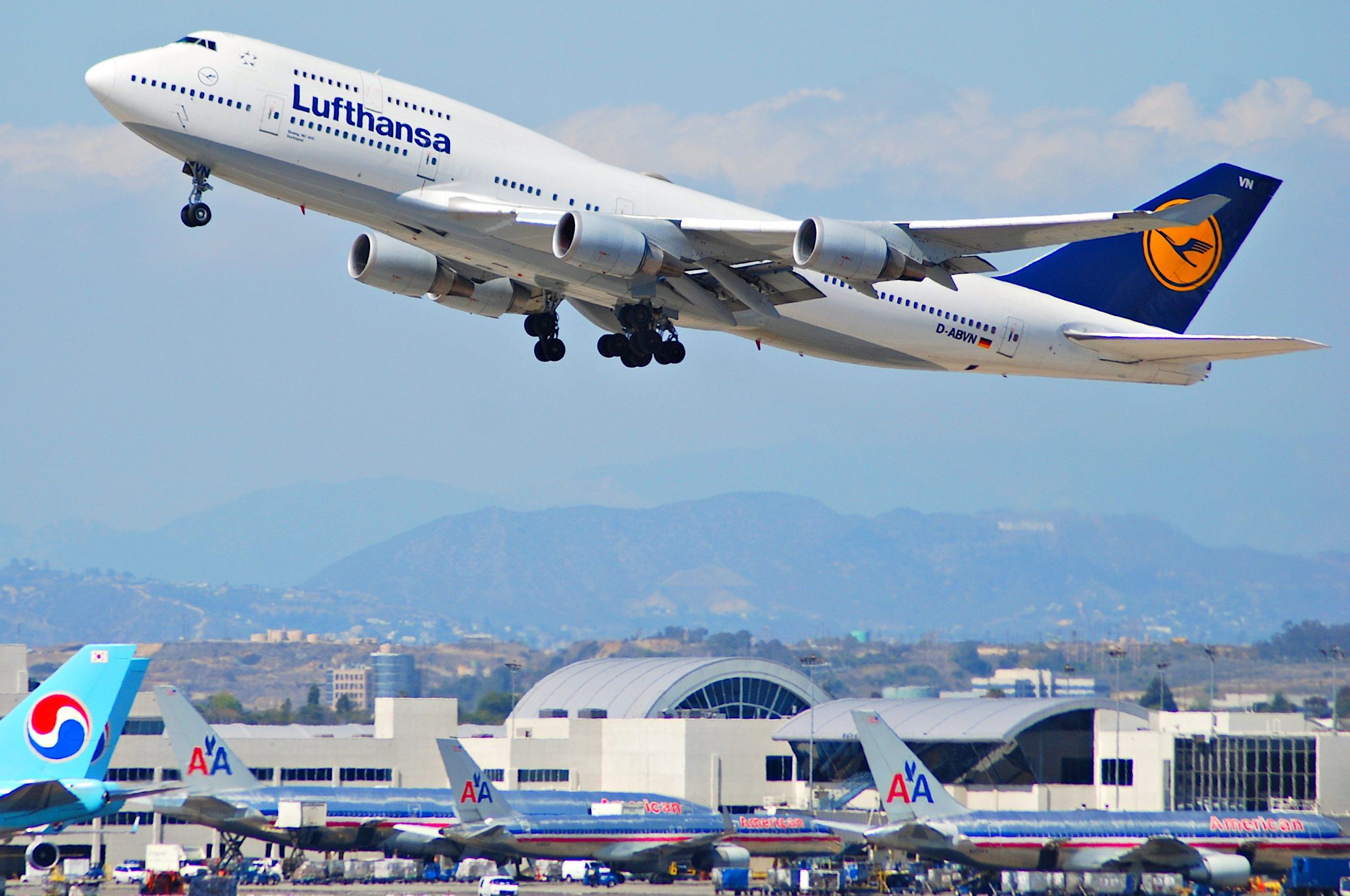 The World's Only 4 Passenger 747s With Over 100,000 Hours That Are ...