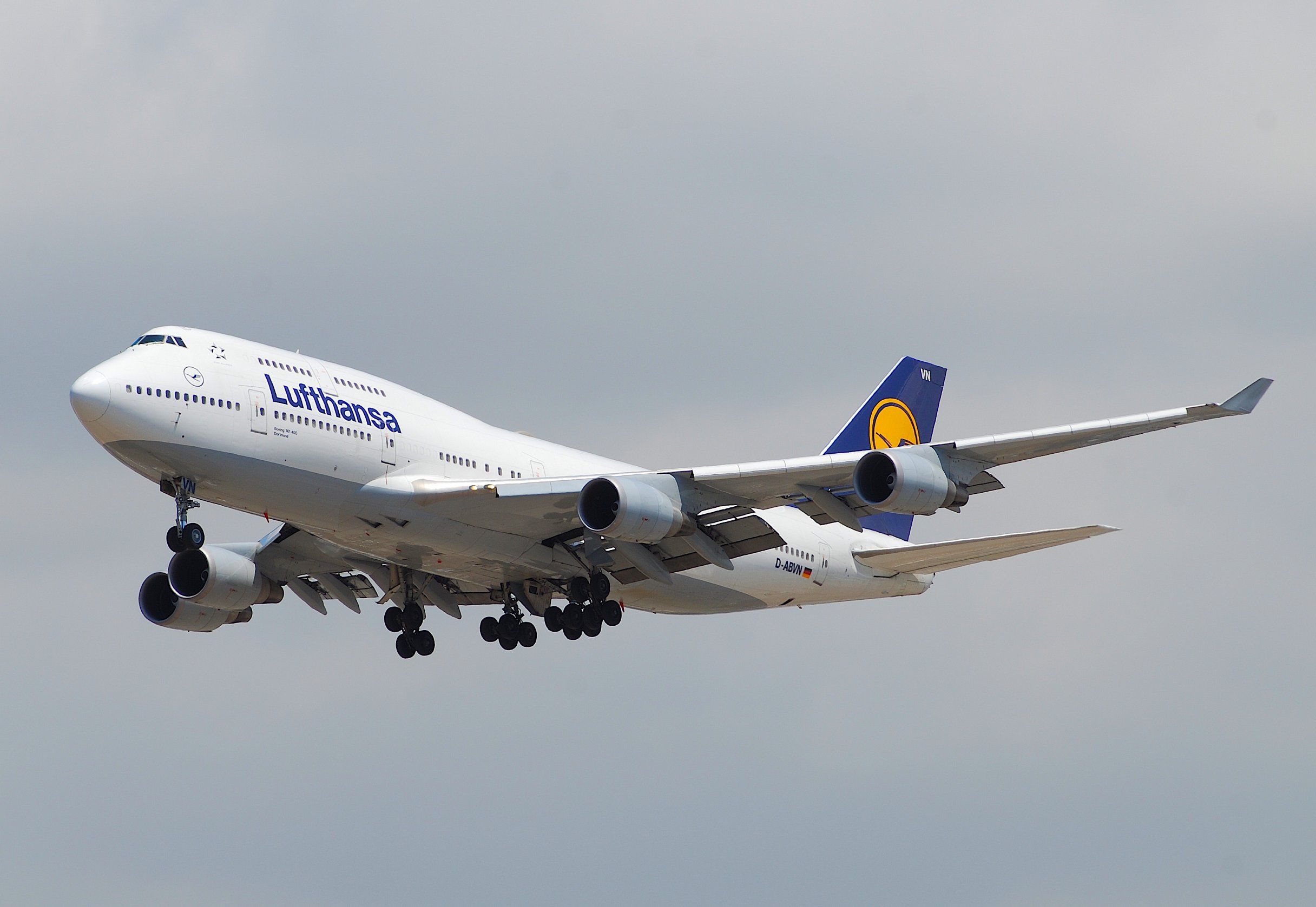 The World's Only 4 Passenger 747s With Over 100,000 Hours That Are ...