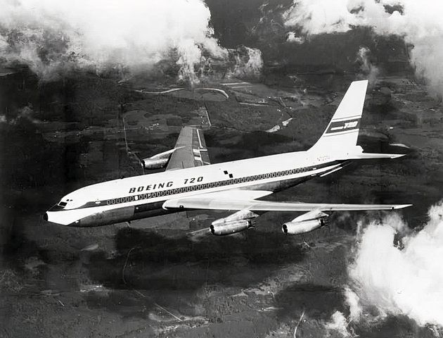 Boeing 720 | Simple Flying