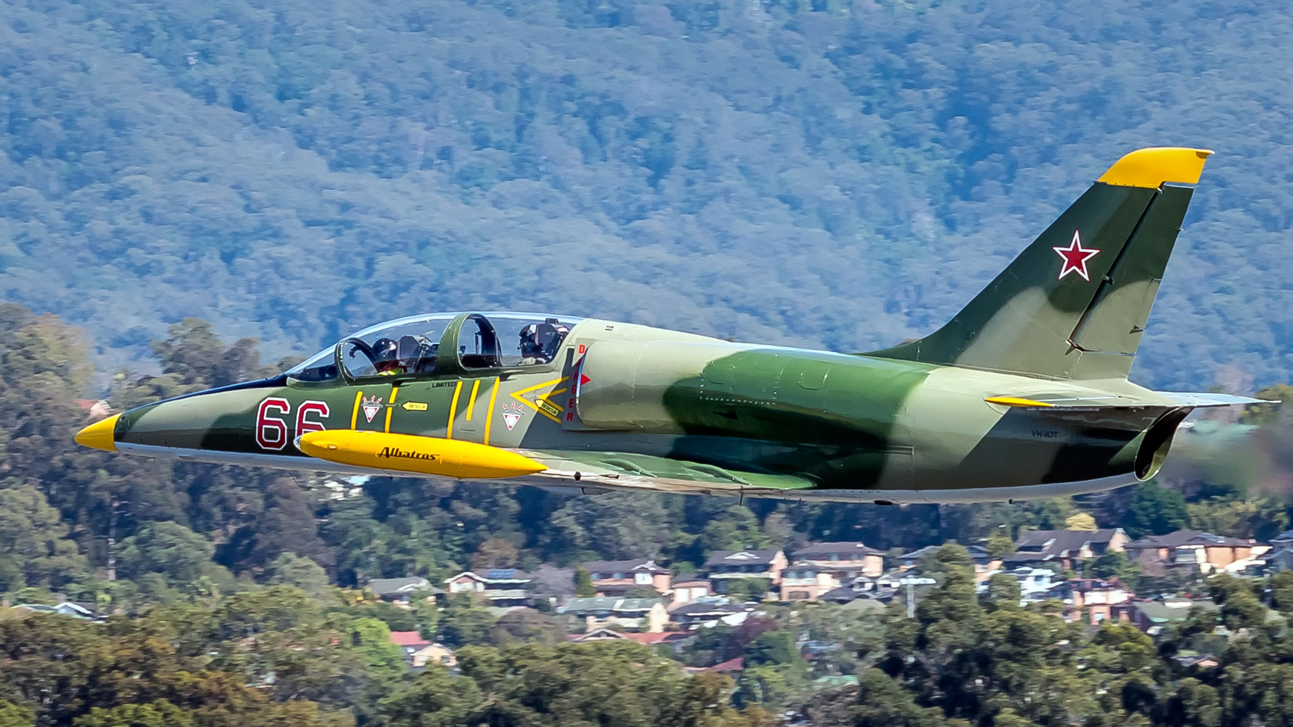 Ex-French Navy Neptune 566 Firing Up HARS Tarmac Days