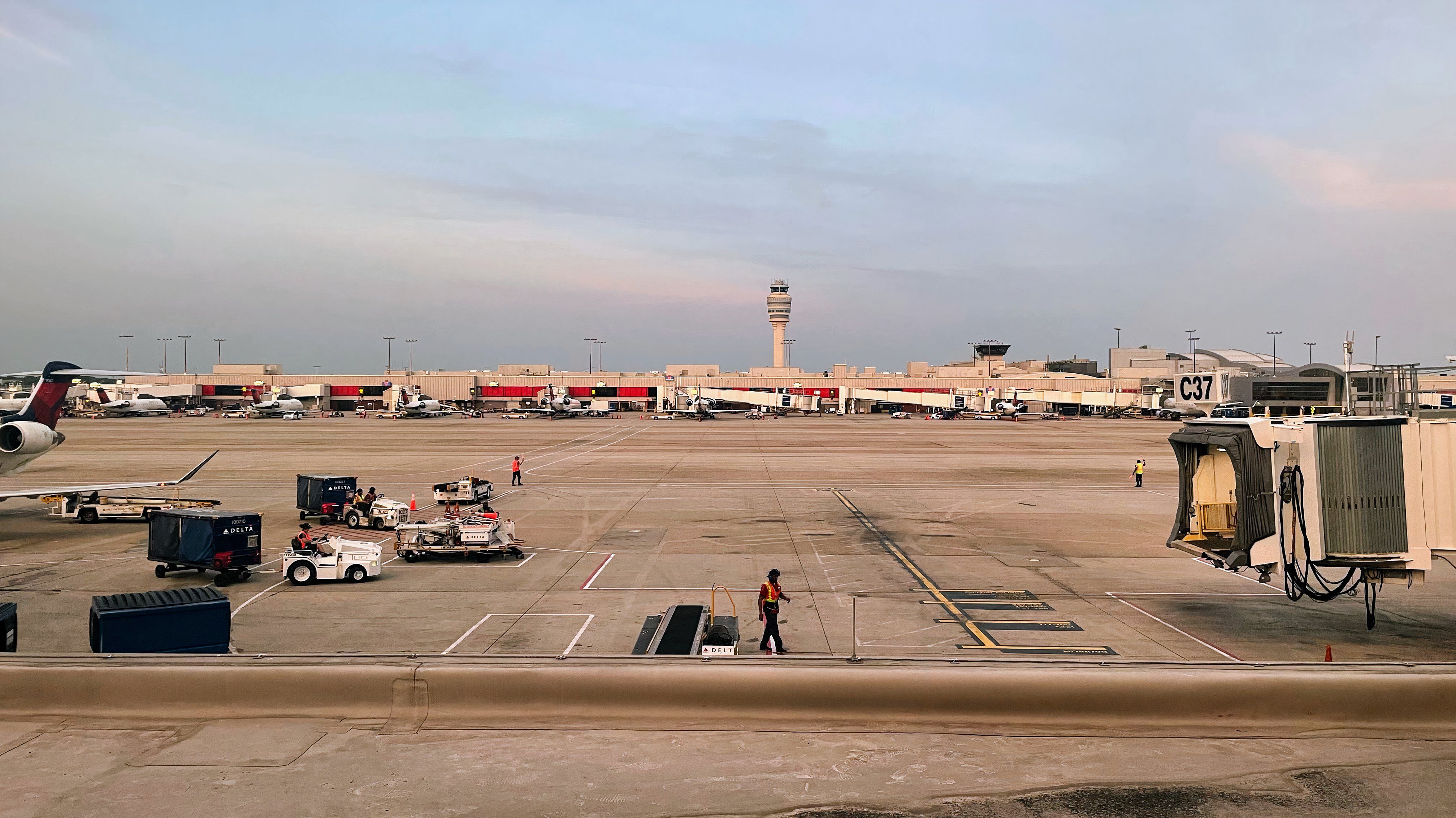 Atlanta Hartsfield Jackson Keeps Its Lead As The World's Busiest Airport