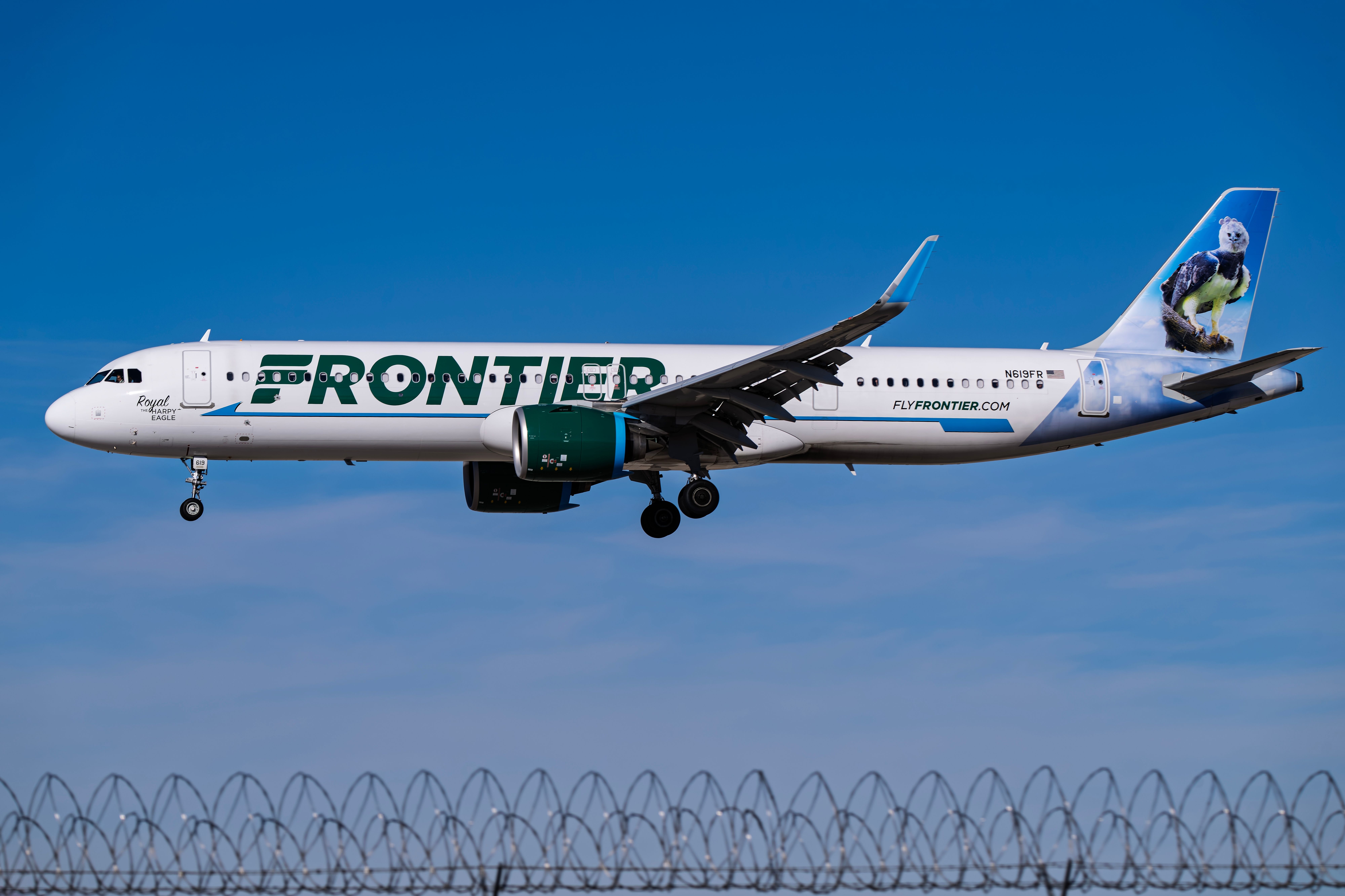 Frontier Airlines Airbus A321neo Damages Gear Before Engine Emits ...