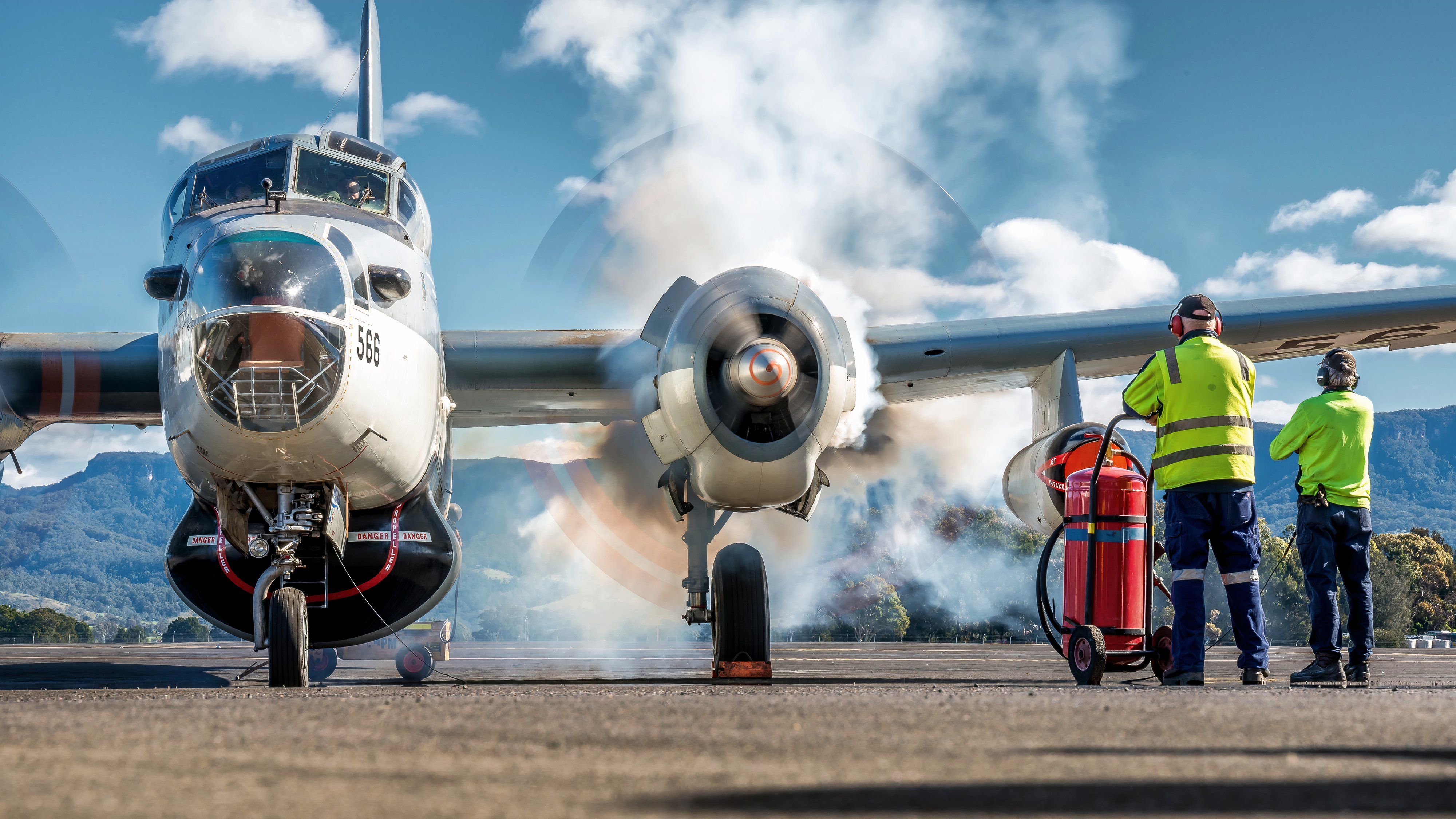 Ex-French Navy Neptune 566 Firing Up HARS Tarmac Days