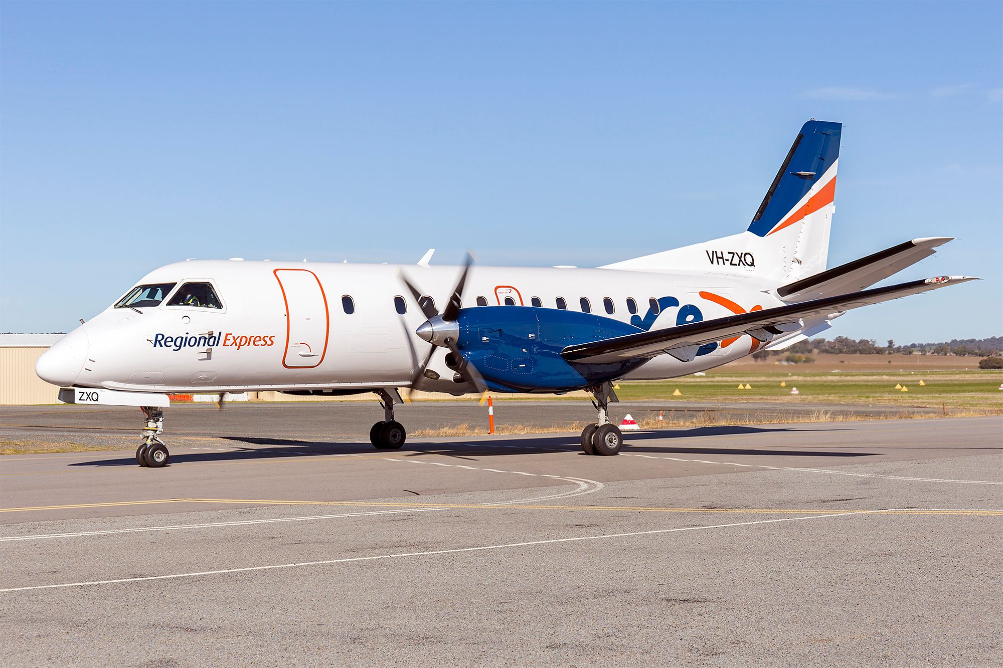 General Motors Shuttle: A Look At The Saab 2000