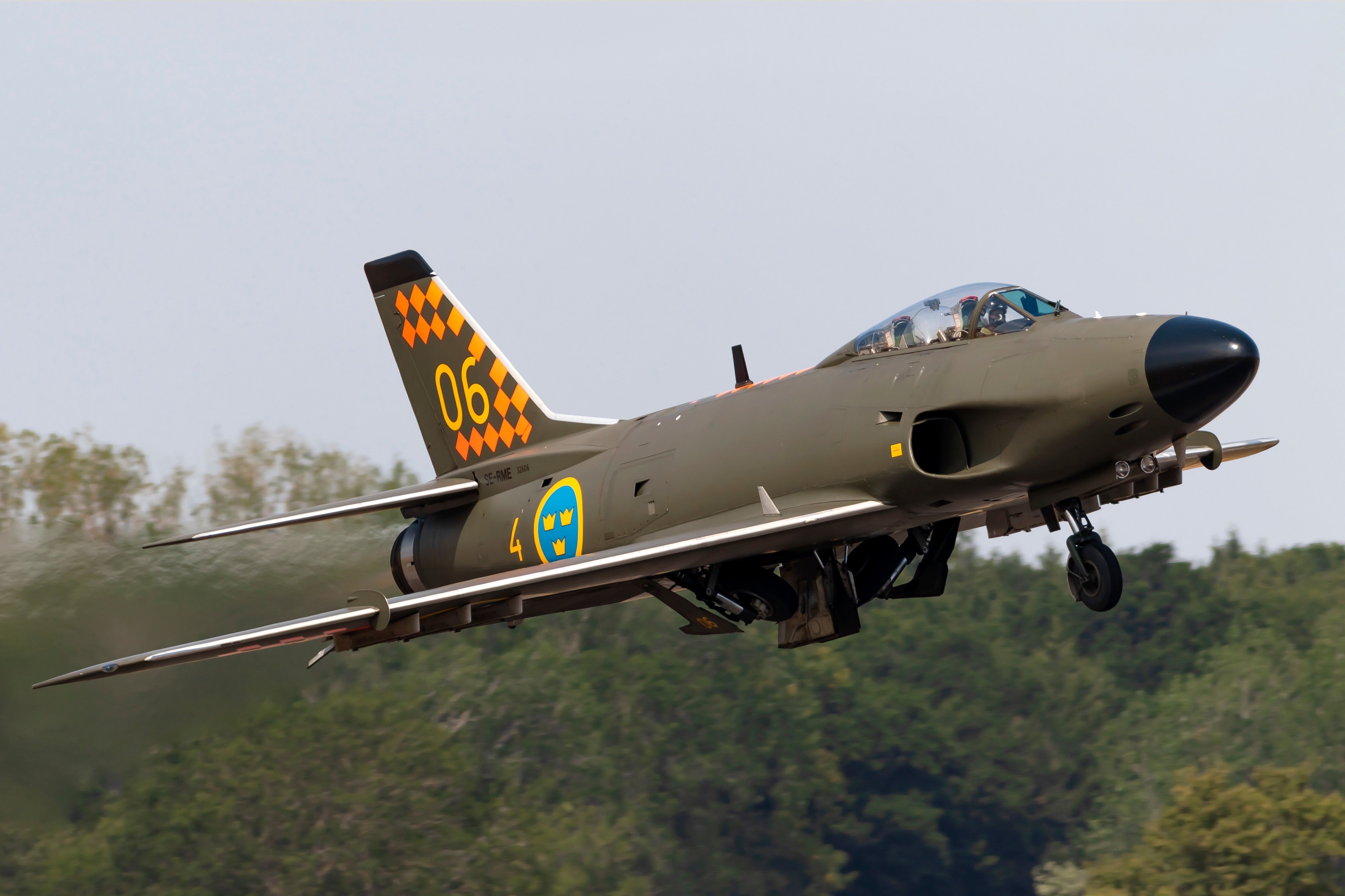 General Motors Shuttle: A Look At The Saab 2000