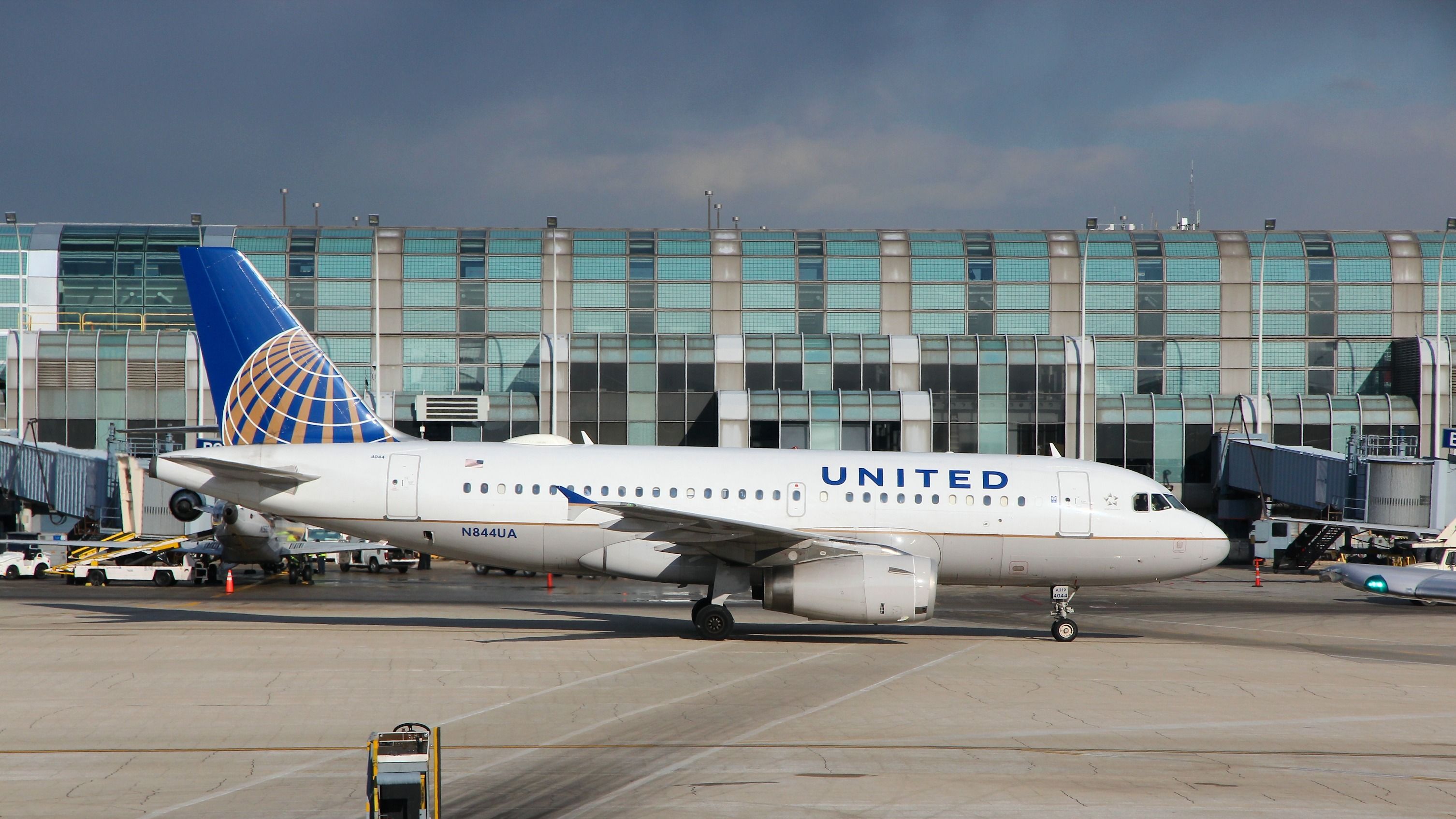 United Airlines Closes Polaris Lounge At Chicago O'Hare For Expansion Works