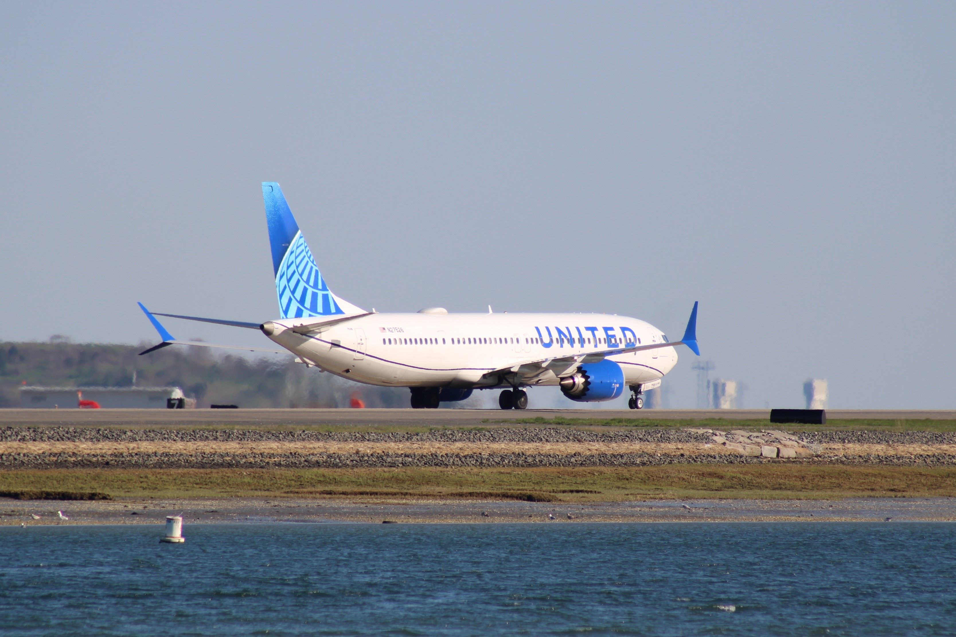 The Airbus A220-300 Vs Boeing 737 MAX 7 The Airbus A220-300 Vs Boeing 737 MAX 7
