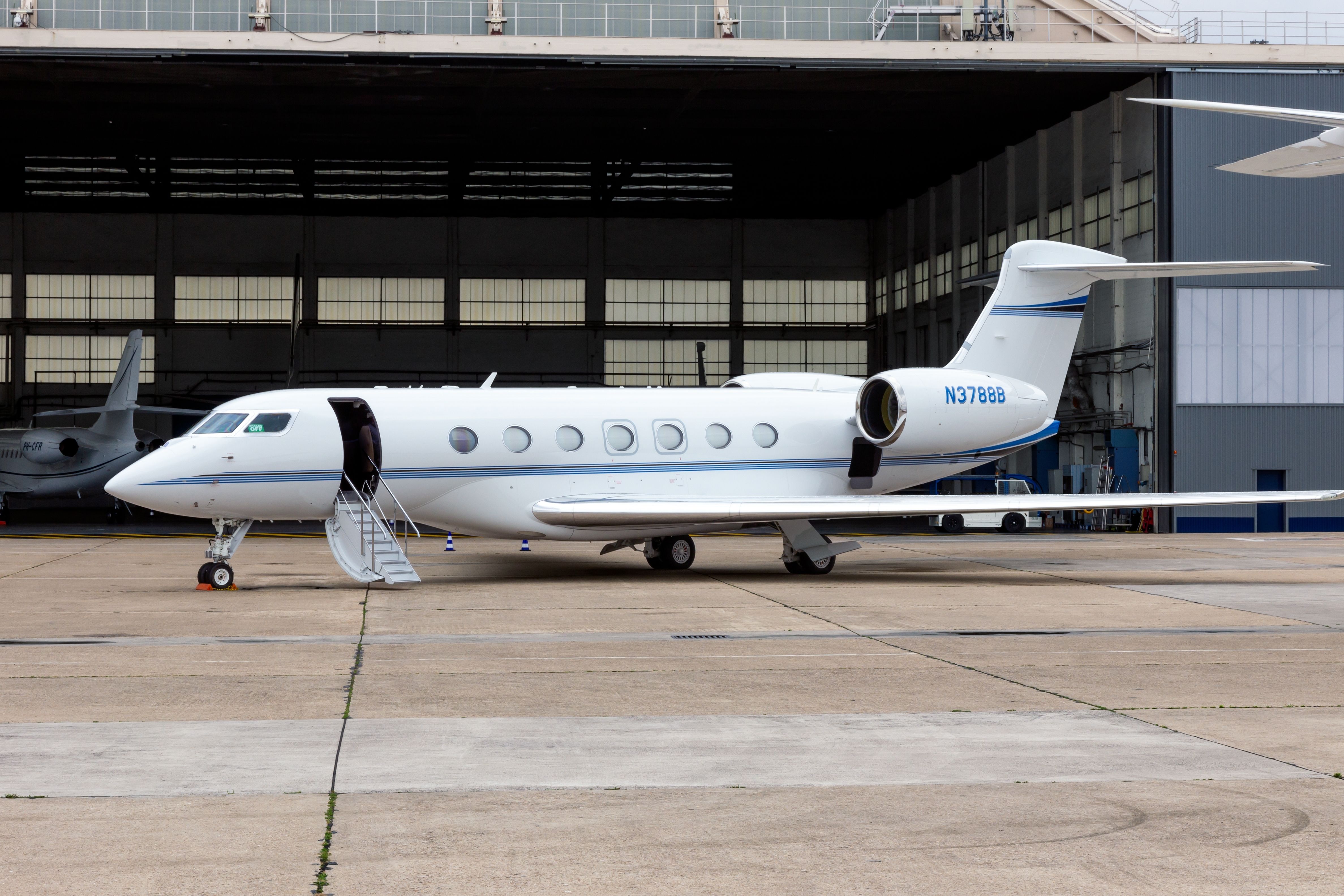 Gulfstream Delivers 136 Private Jets In 2024