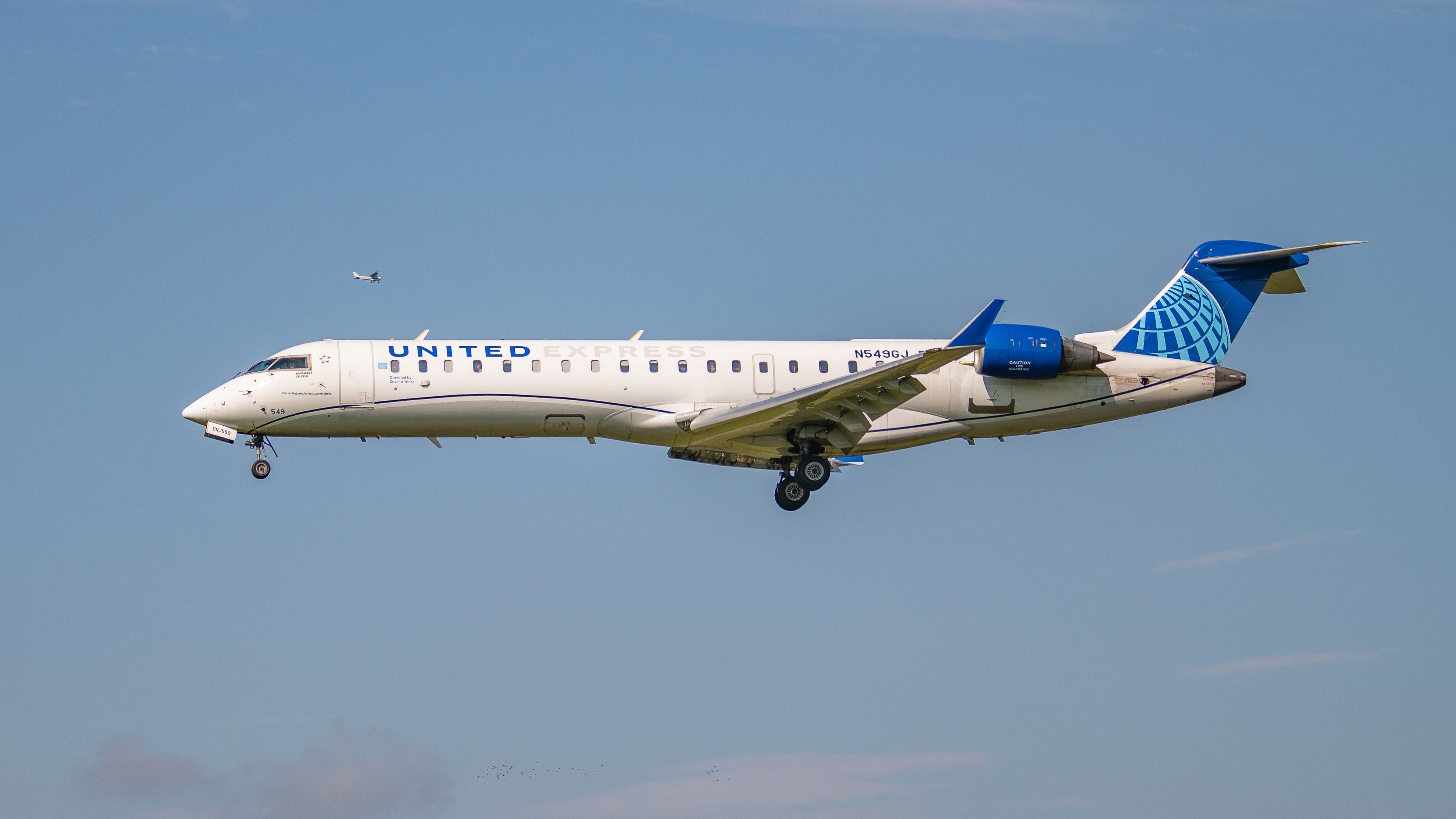 FAA Investigating United Airlines Bombardier CRJ550 Depressurization