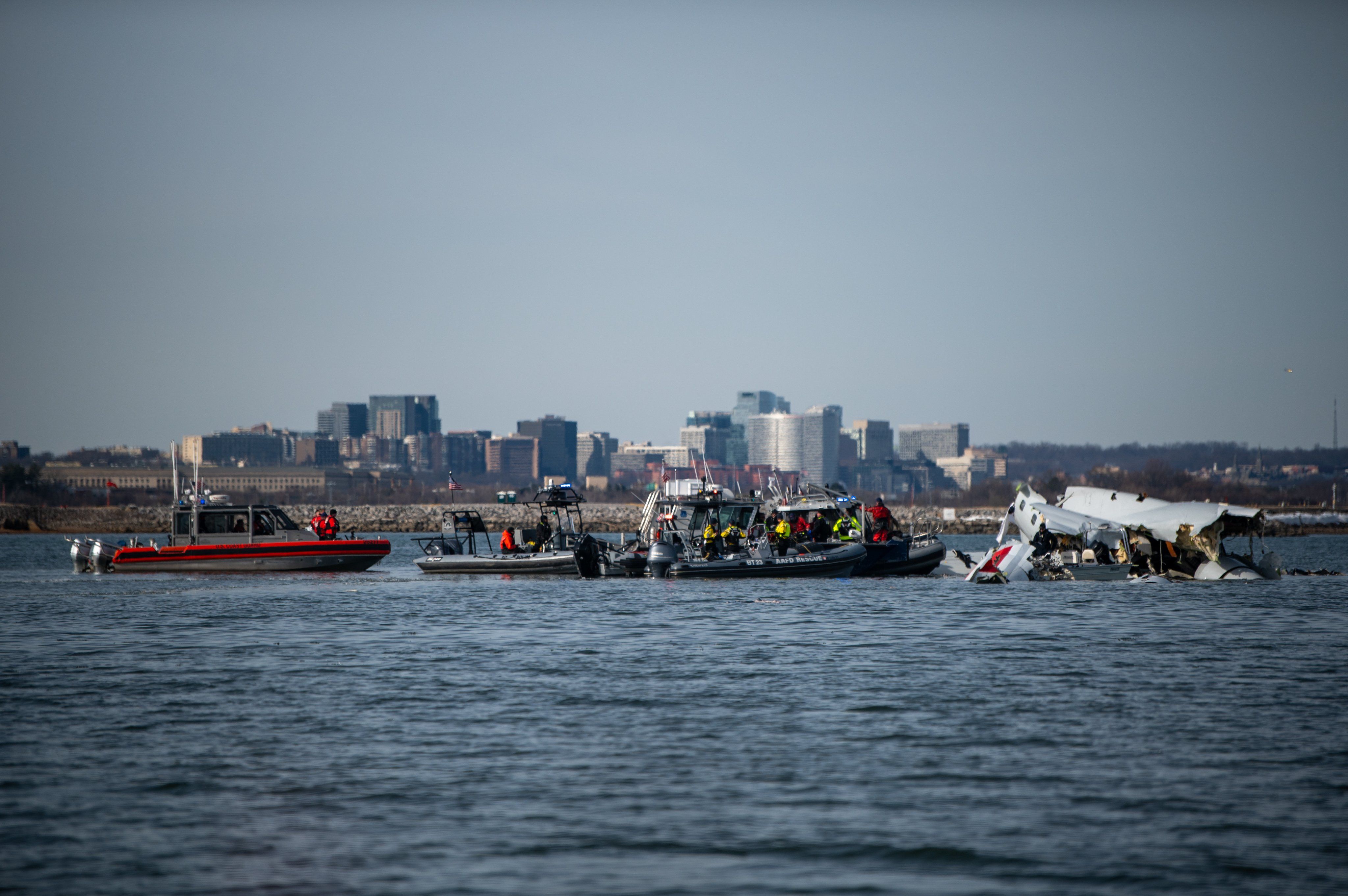 US Coast Guard Active In American Airlines Flight 5342 Crash Recovery US Coast Guard Active In American Airlines Flight 5342 Crash Recovery