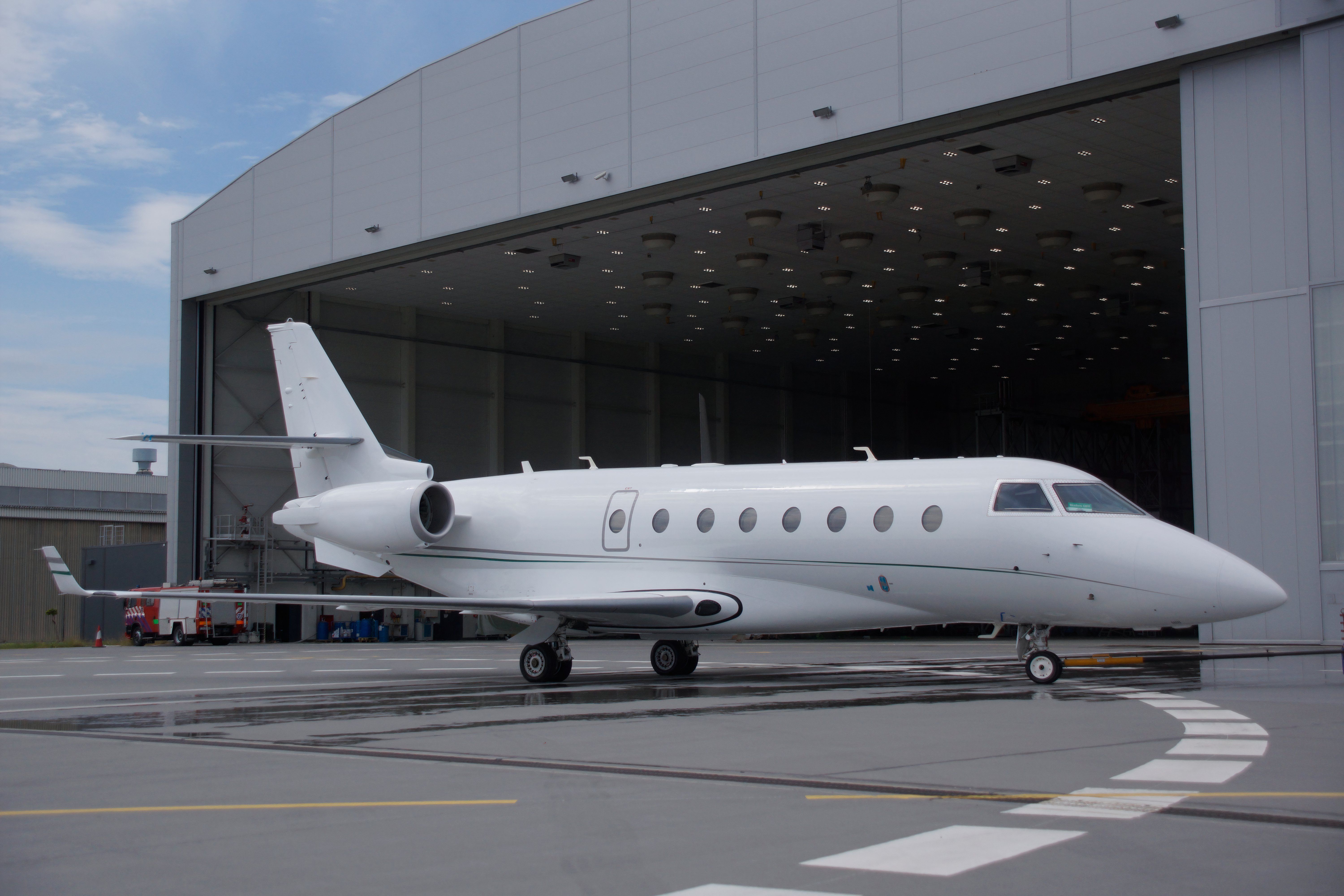 Why The Gulfstream G200 Galaxy Is Such A Popular Business Jet
