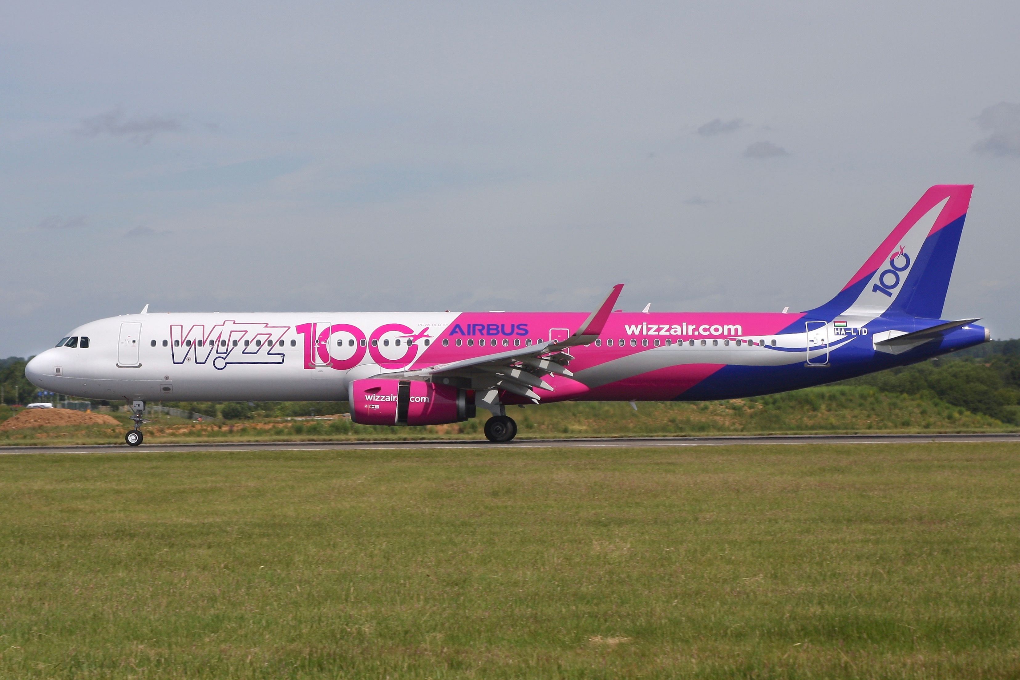 What Goes Into Creating The Perfect Aircraft Livery