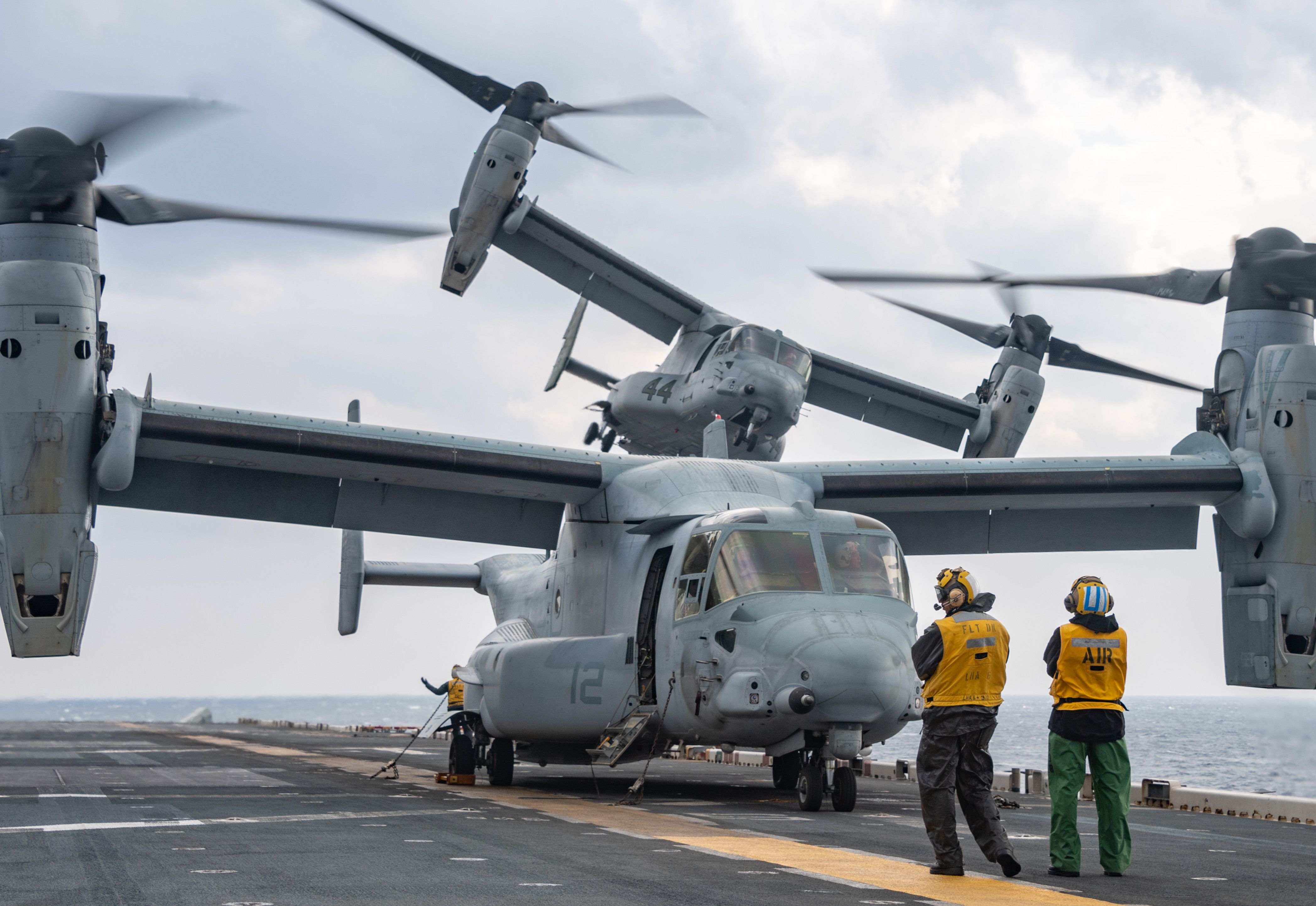 F-35B, MV-22B Osprey & CH-53E Super Stallion: The USS America's Flight ...