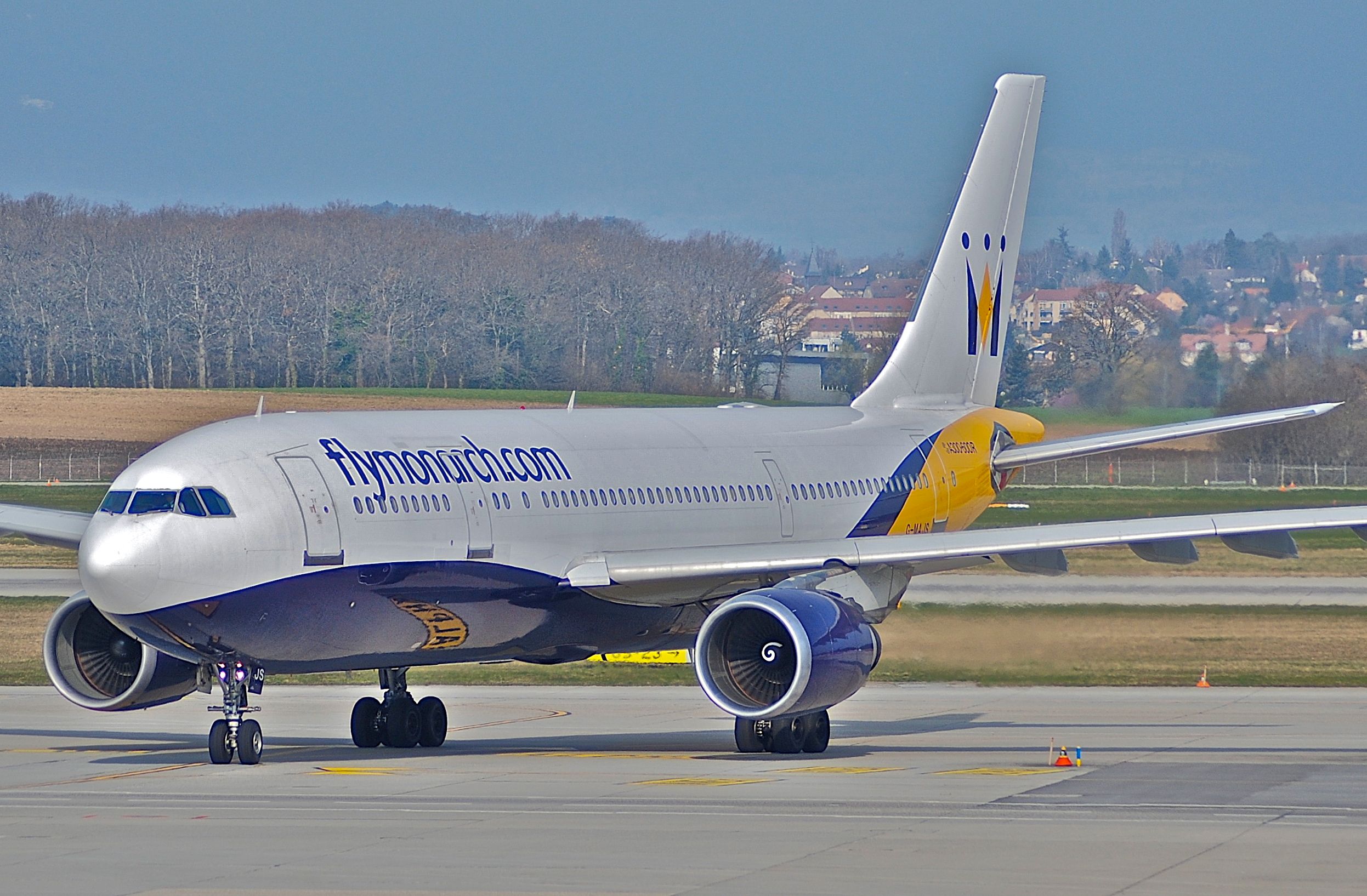 9 Defunct European Airlines With Distinctive Liveries We Miss