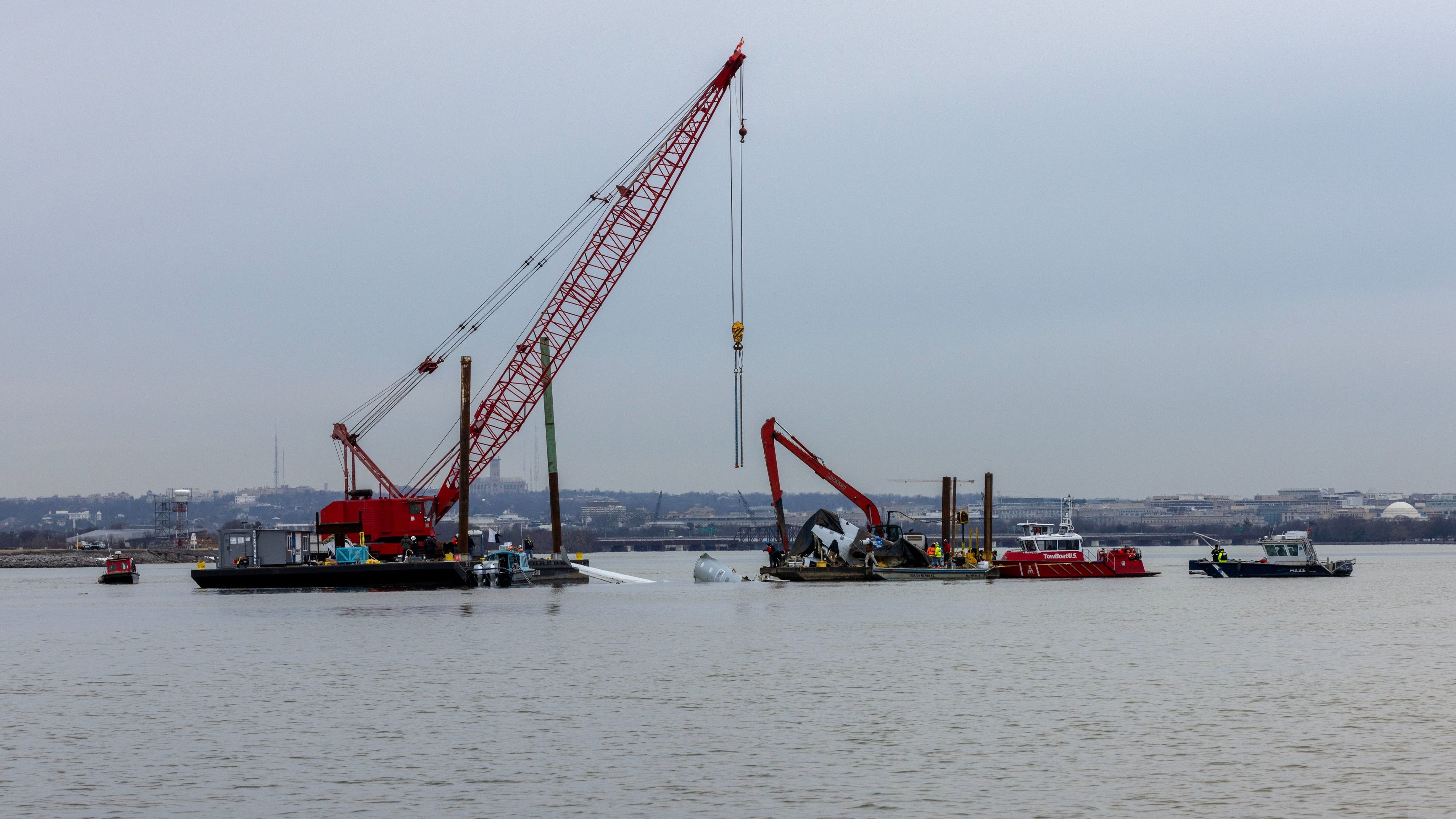 NTSB Updates On American Airlines CRJ700 Crash In DC After Aft Fuselage ...