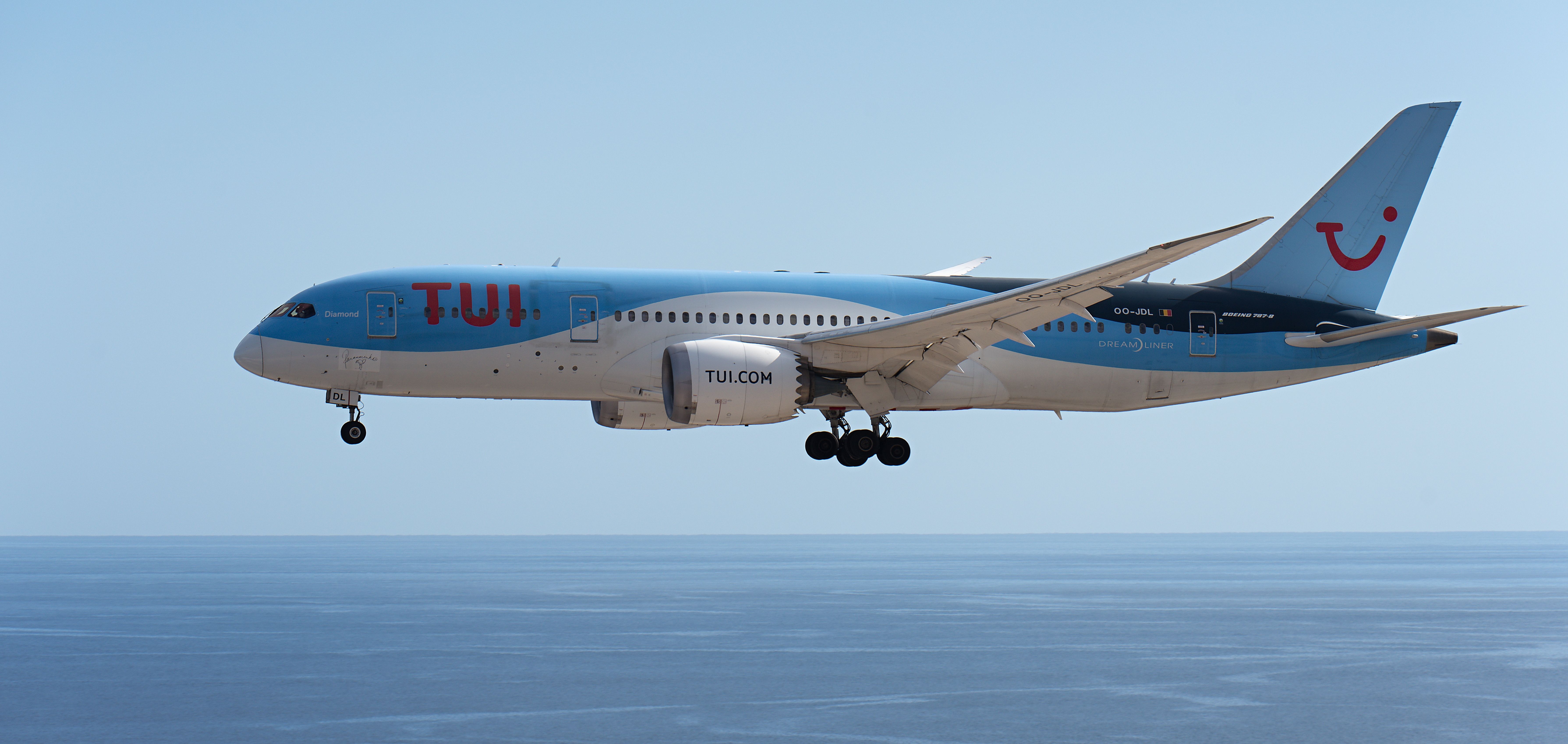 TUI Belgium Will Suspend All Long-Haul Flights & Retire Final Boeing 787
