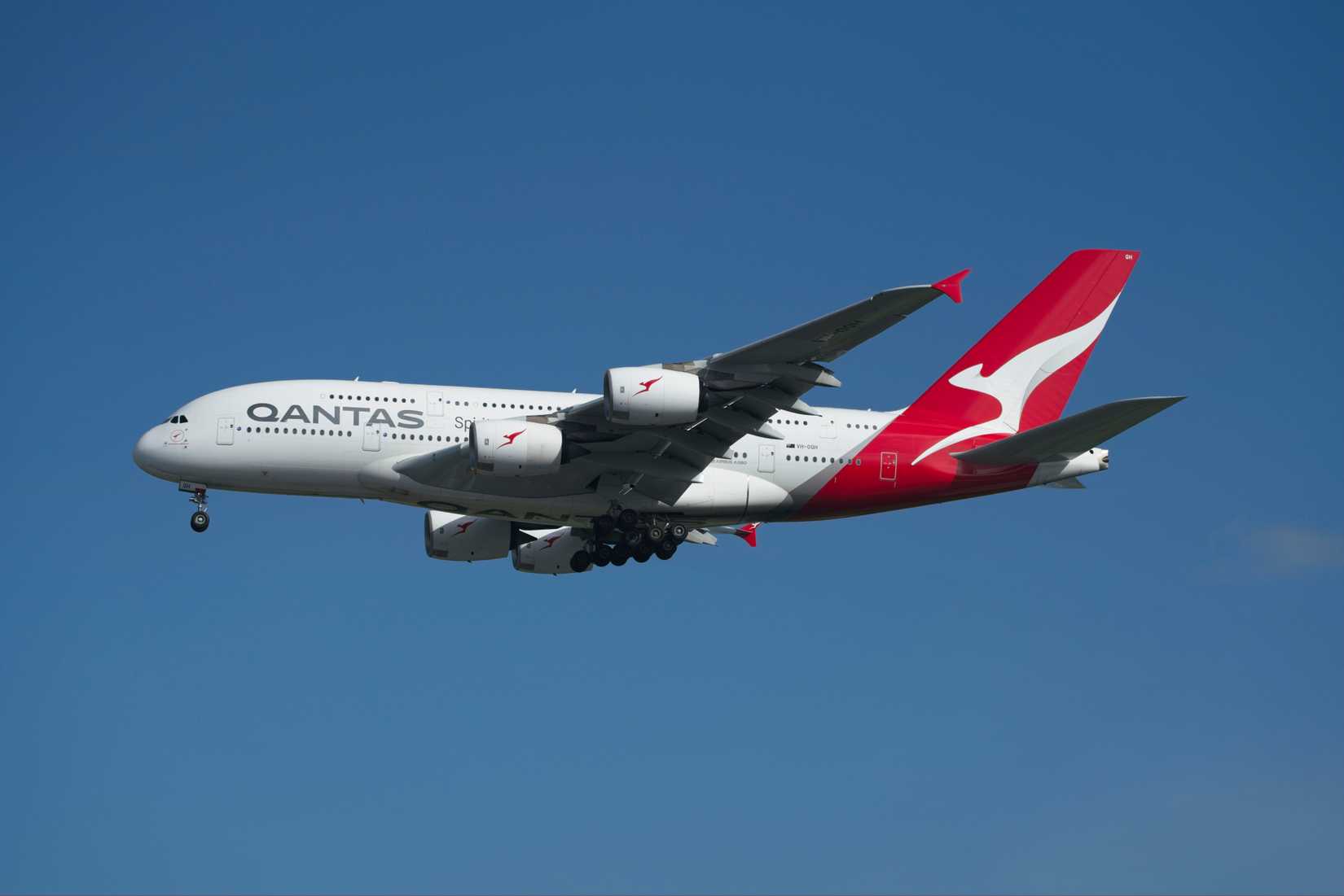 Carry-On & Checked Bags On Qantas: What To Know Before You Fly