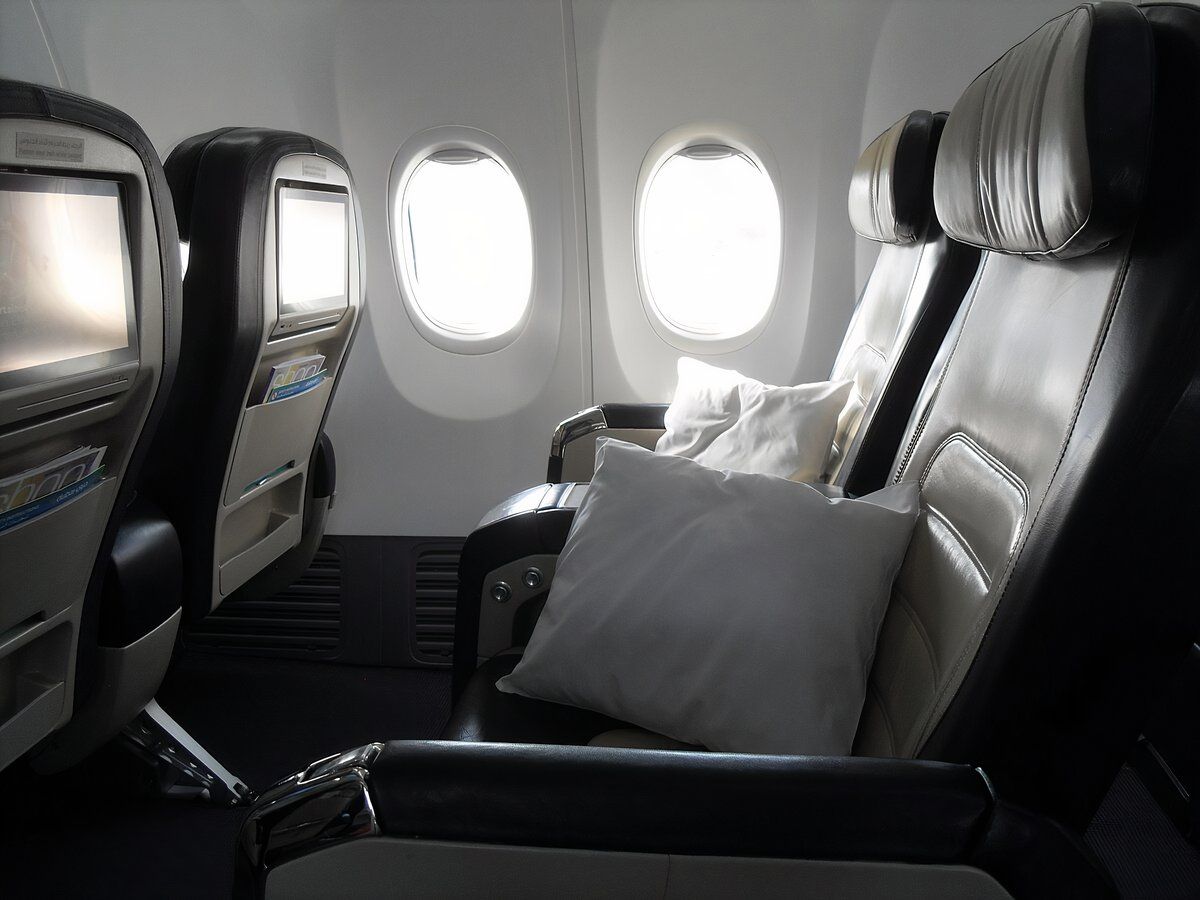 Window Or Aisle: Which Is More Comfortable For Long Flights?